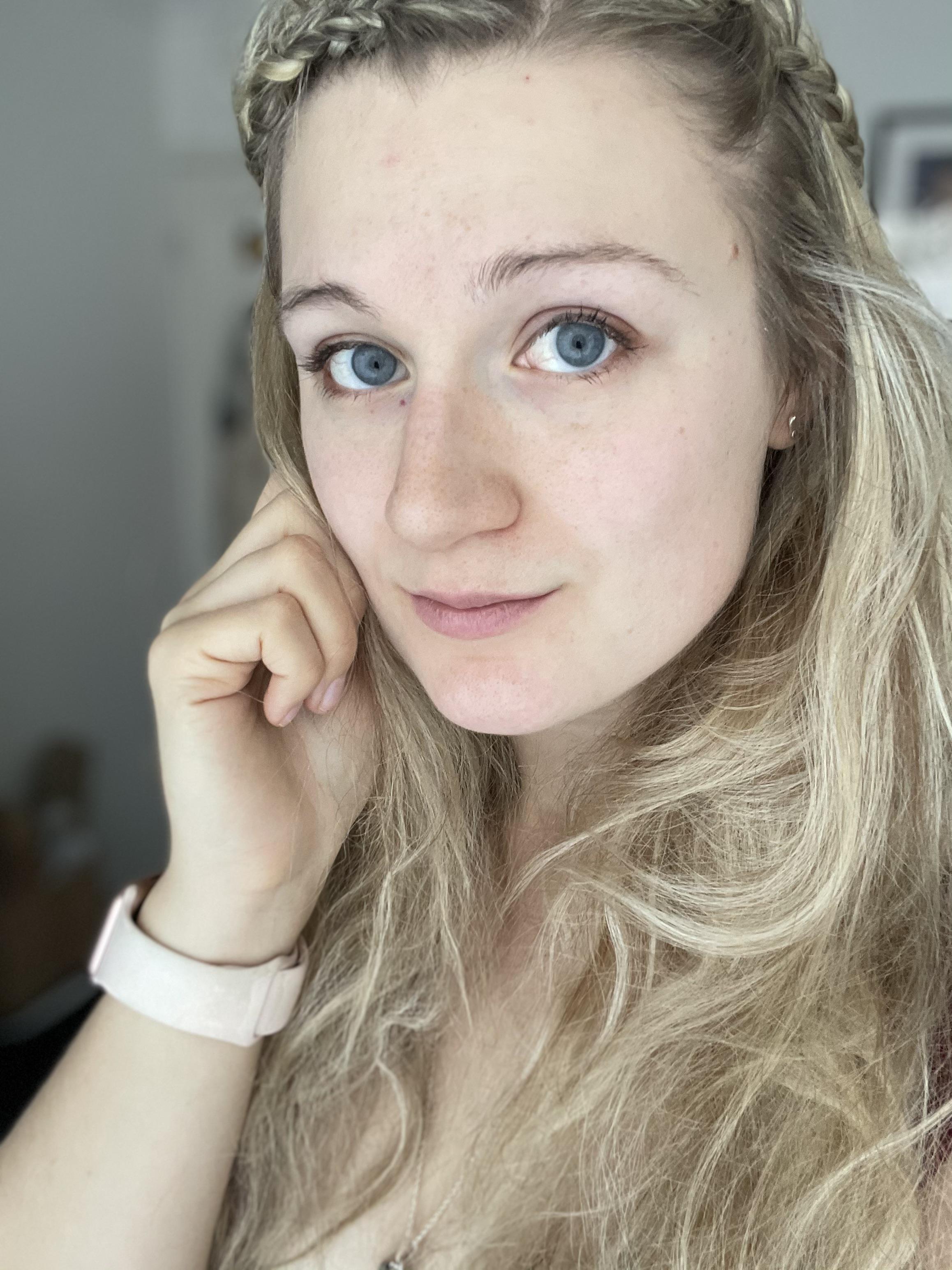 Felt cute 💖 [Over 18] | Scrolller