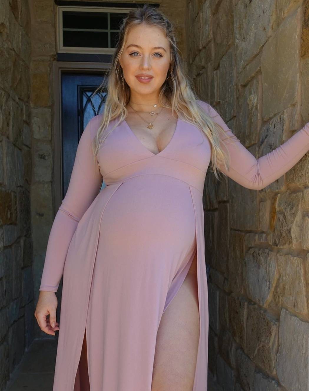 Fertility Goddess | Scrolller