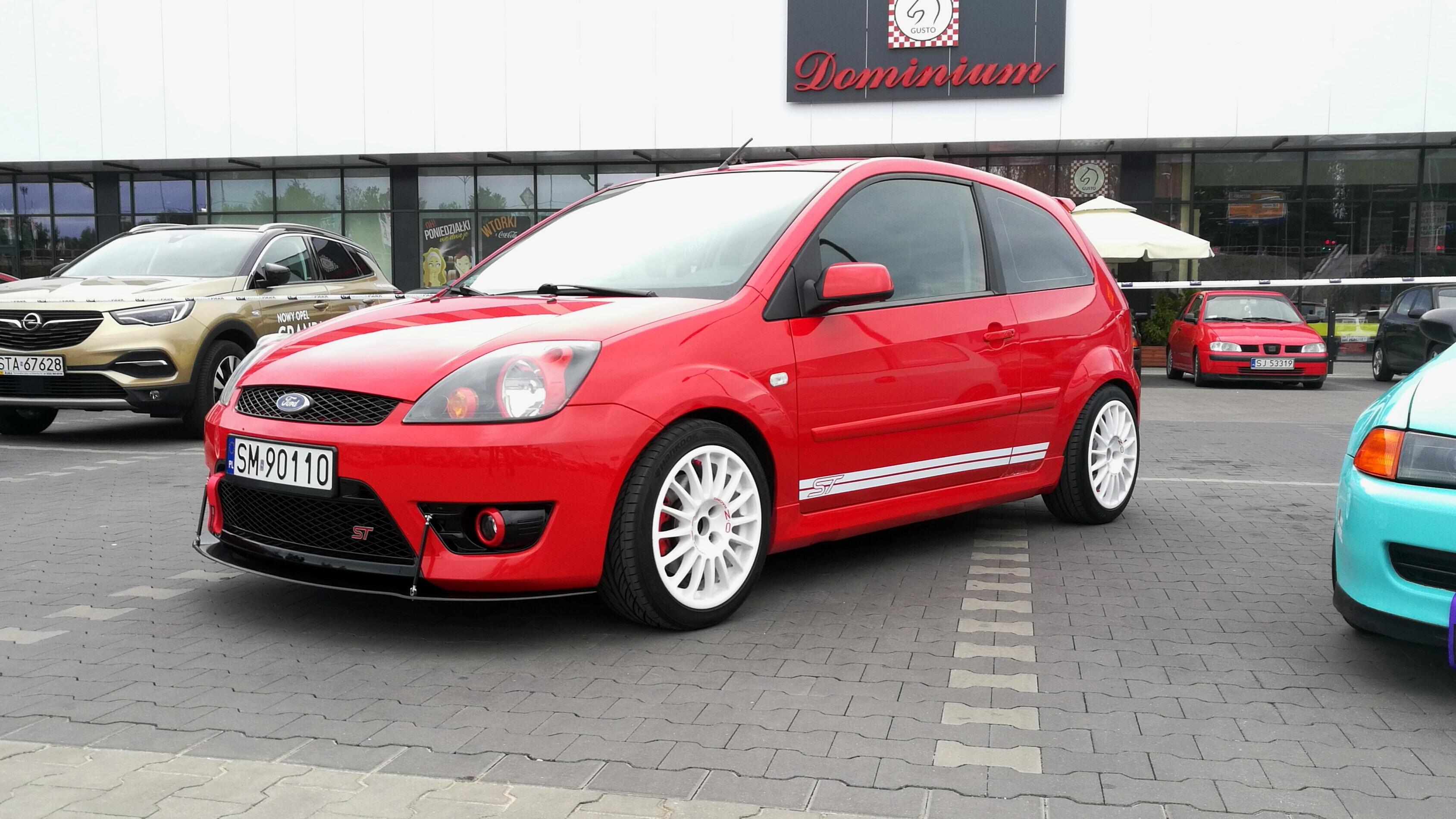 Fiesta ST150 | Scrolller