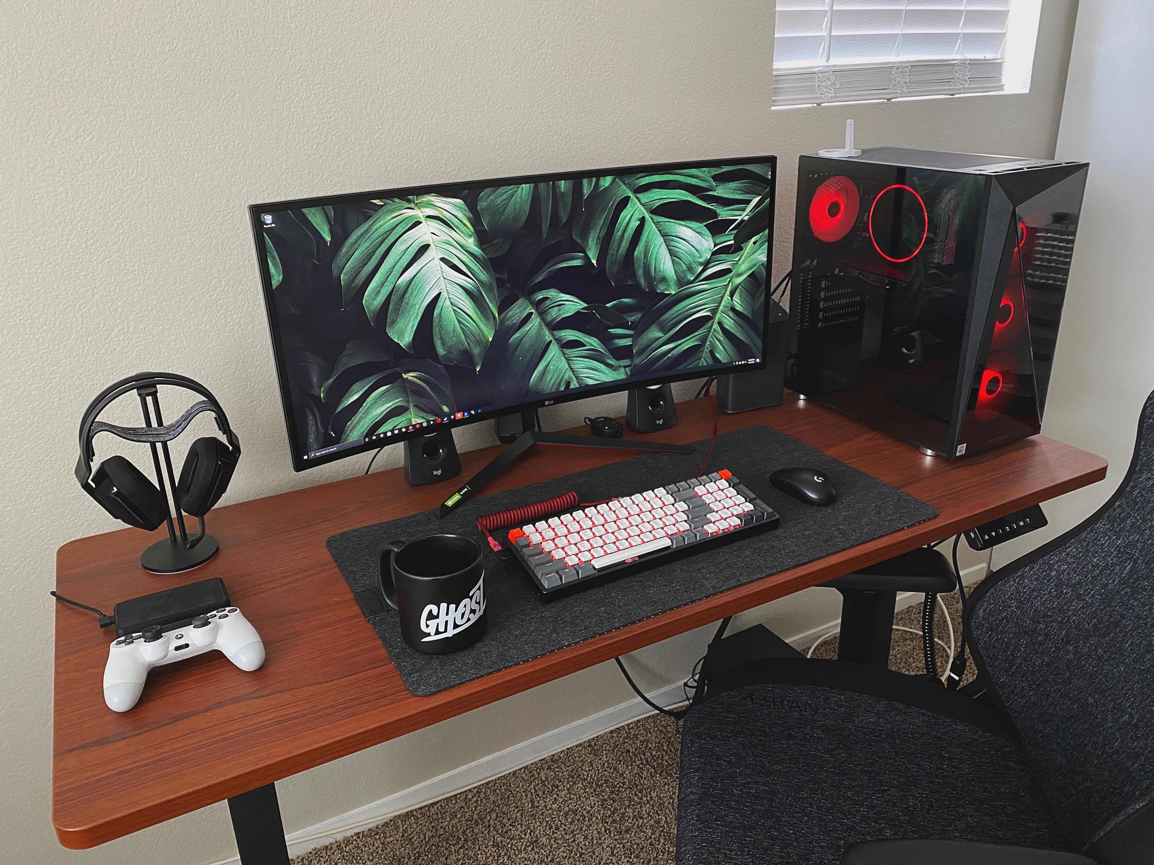 Finally satisfied with my set up | Scrolller