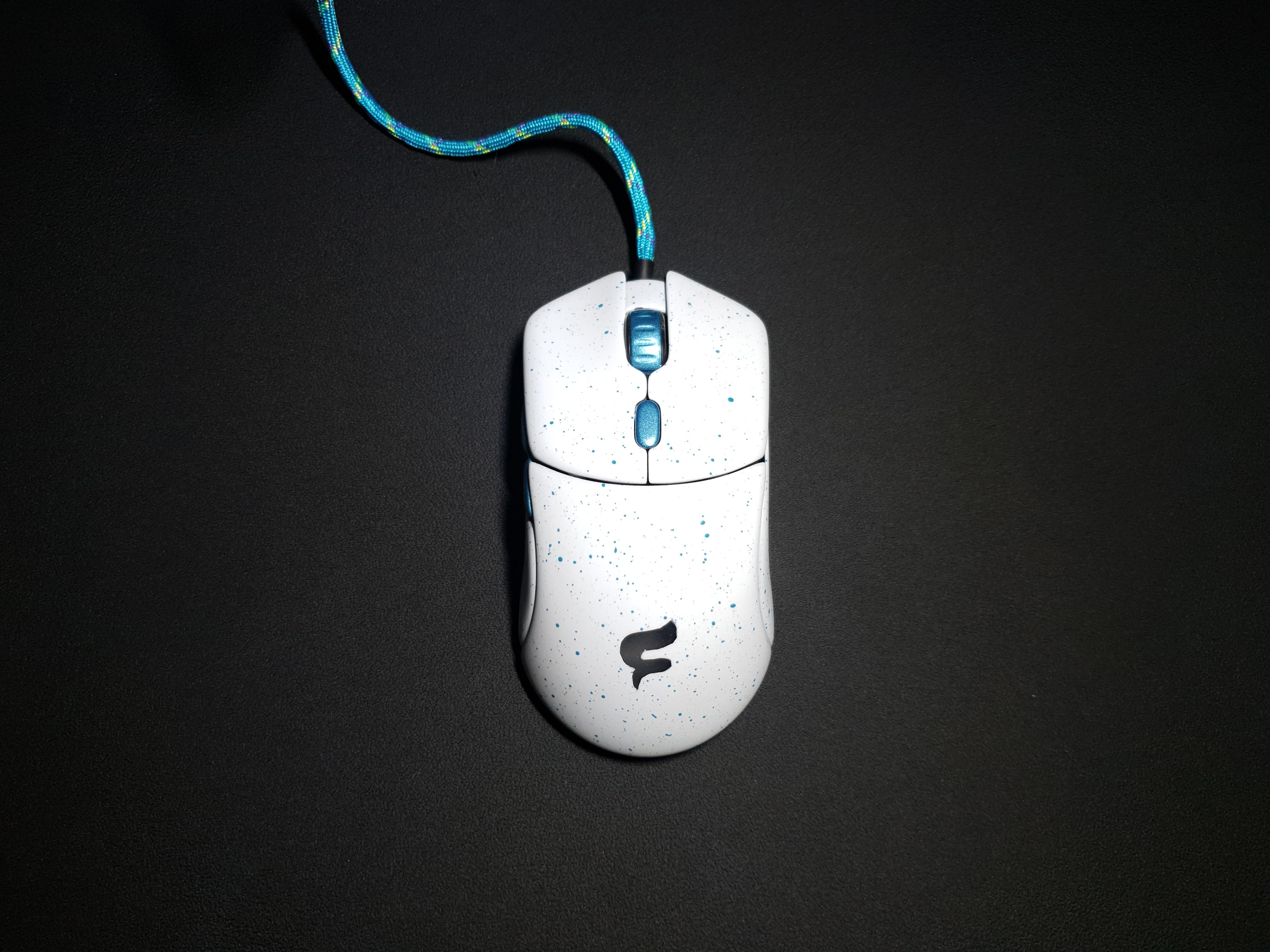 Finalmouse Scream75. ~75g White Phantom. Details/A lot of Pics/Wall of text in comments + bonus ...