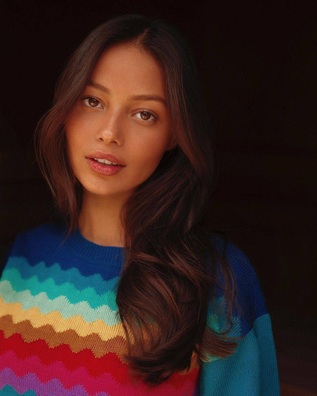 Fiona Barron | Scrolller