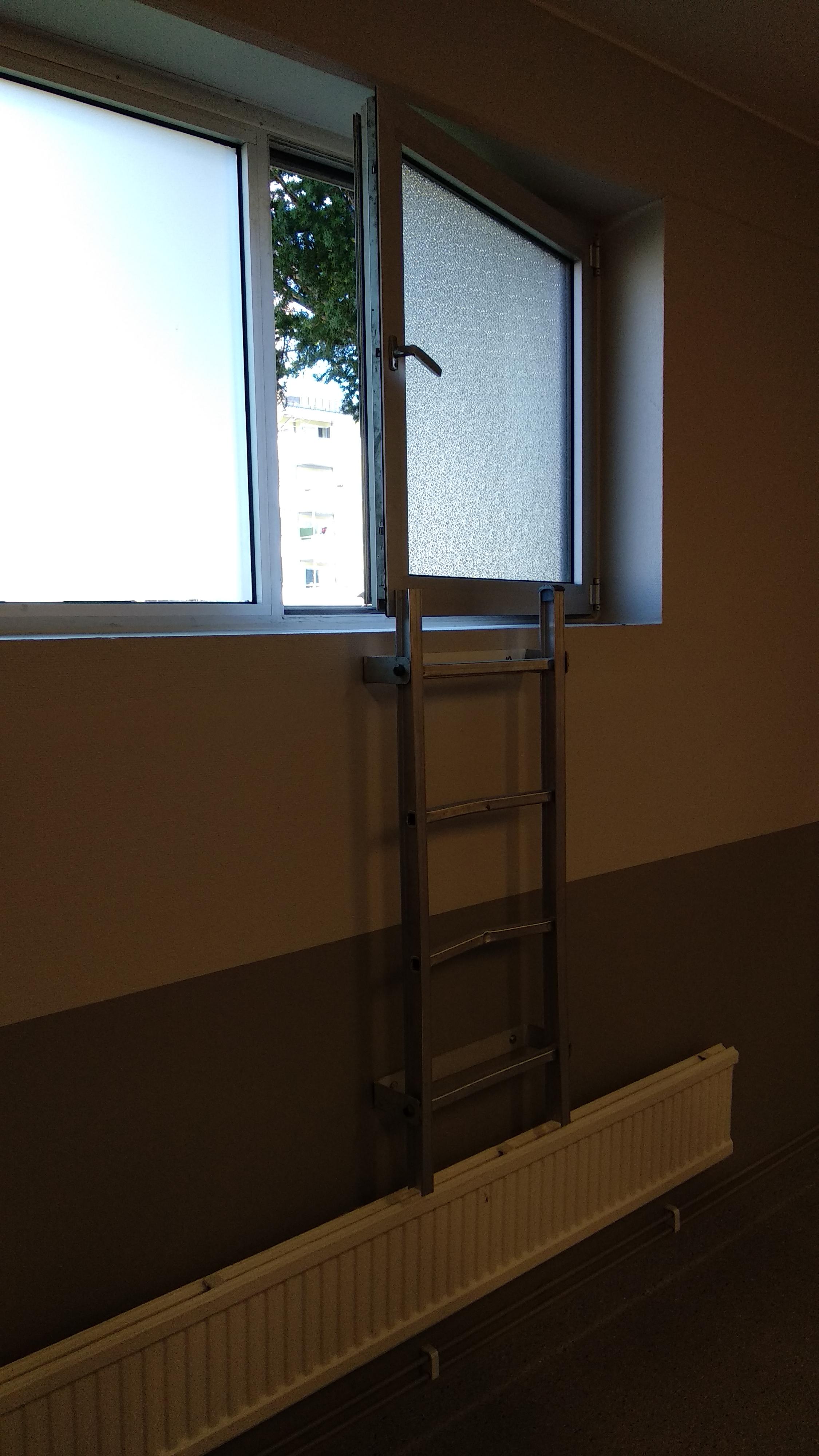 Fire escape | Scrolller