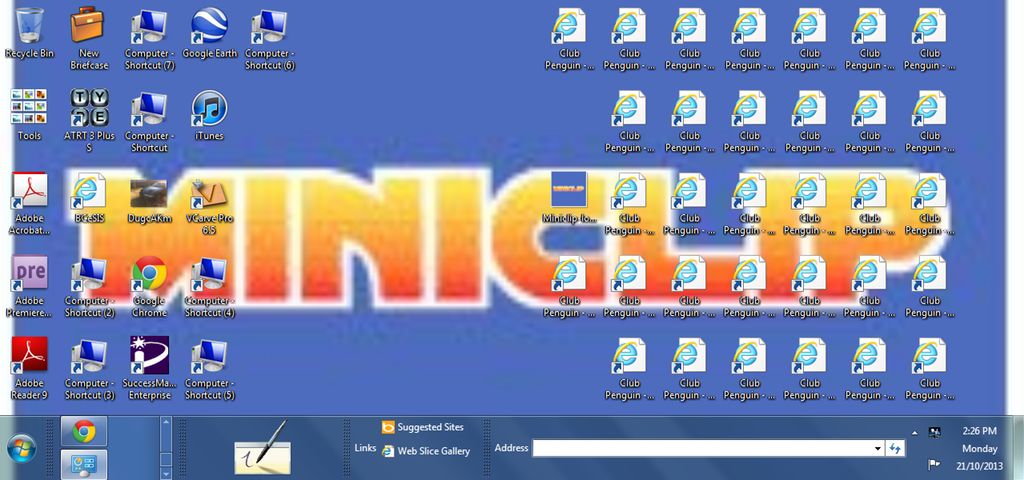 [First Attempt] My first minimalist desktop, what do you think? | Scrolller