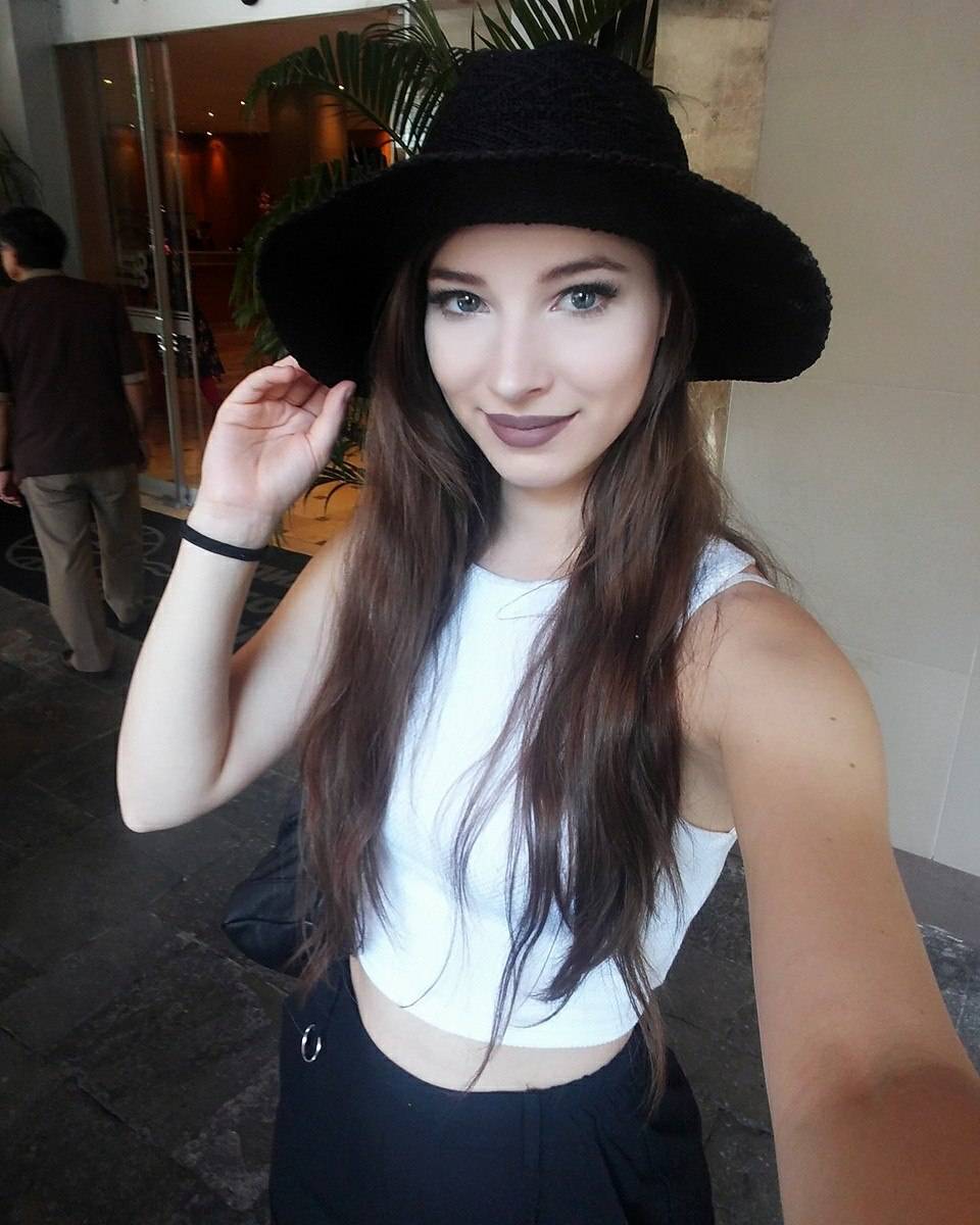 First day in Ecuador | Scrolller