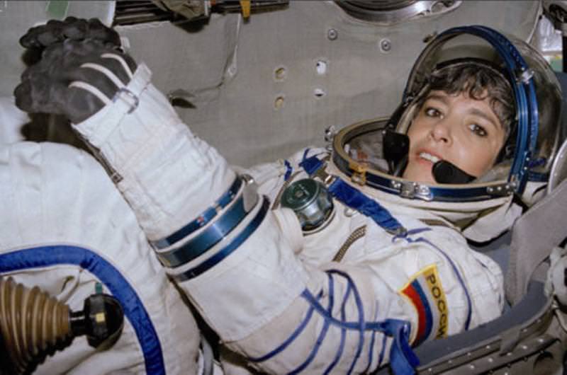 First French woman astronaut Claudie Haigneré | Scrolller