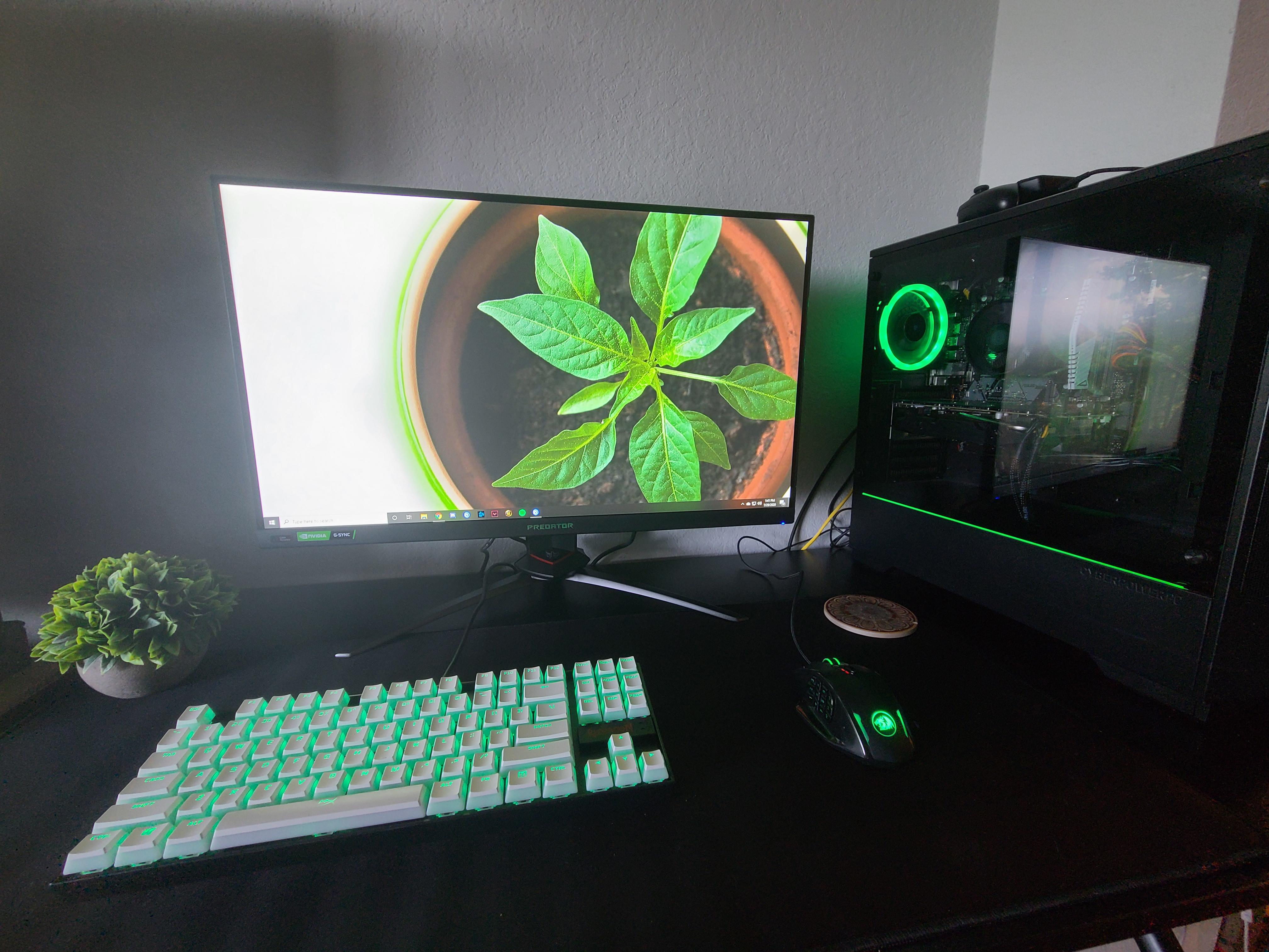 First gaming setup. Did what I could with the money I had. | Scrolller