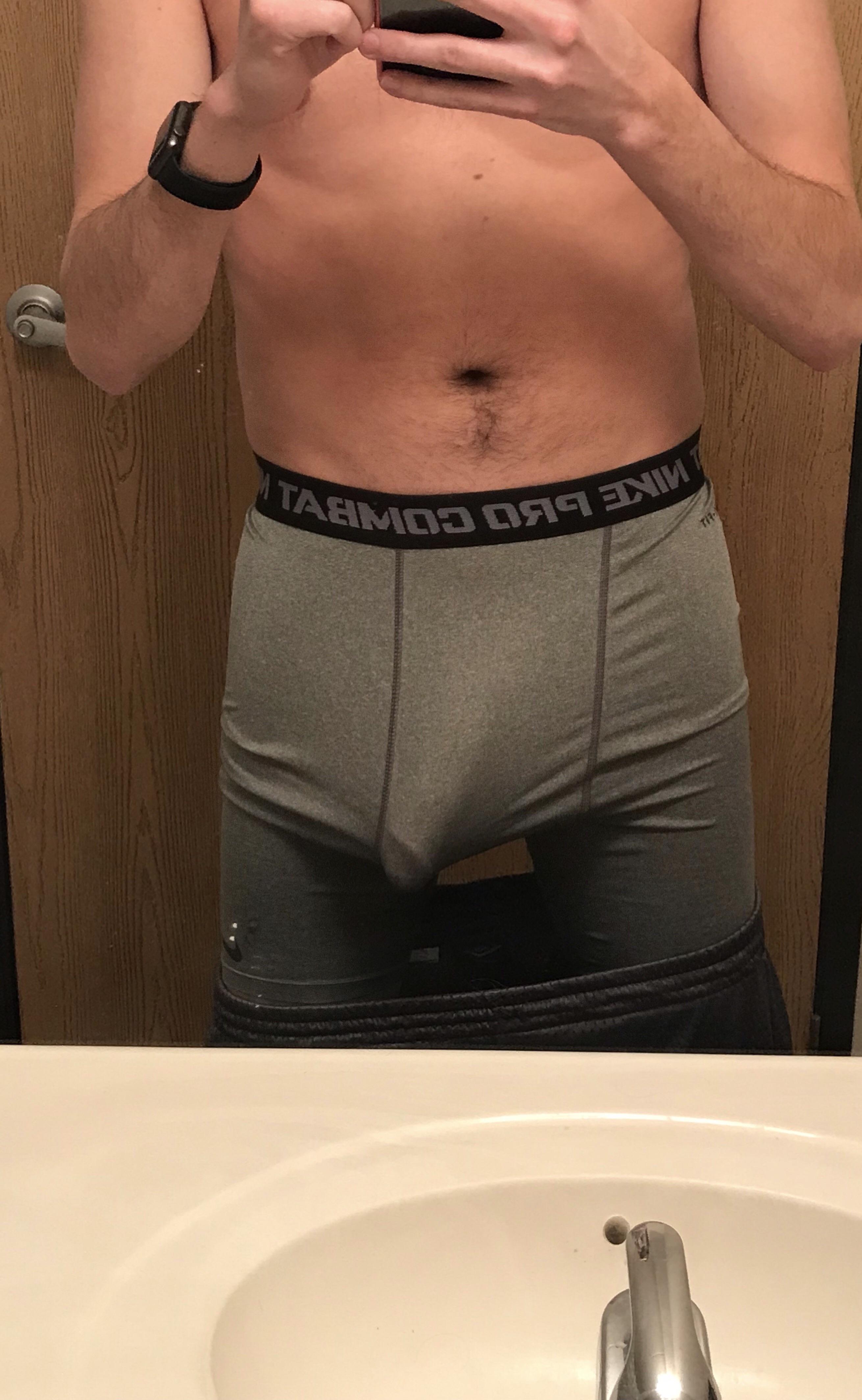 Bit of a bulge. | Scrolller