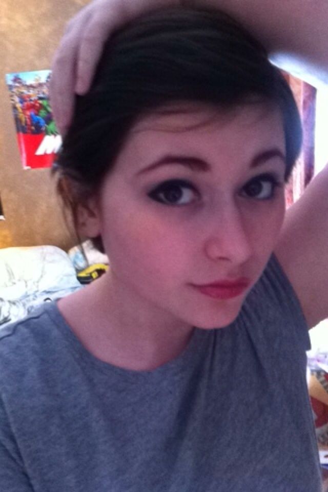 First post in this sub. Uh.. Hi c: | Scrolller