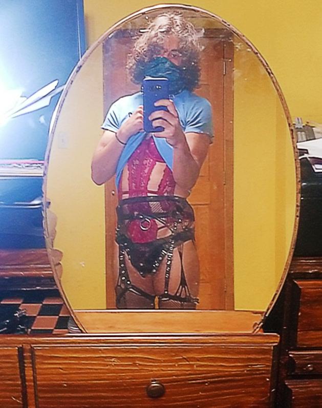 Sissy whiteboi | Scrolller