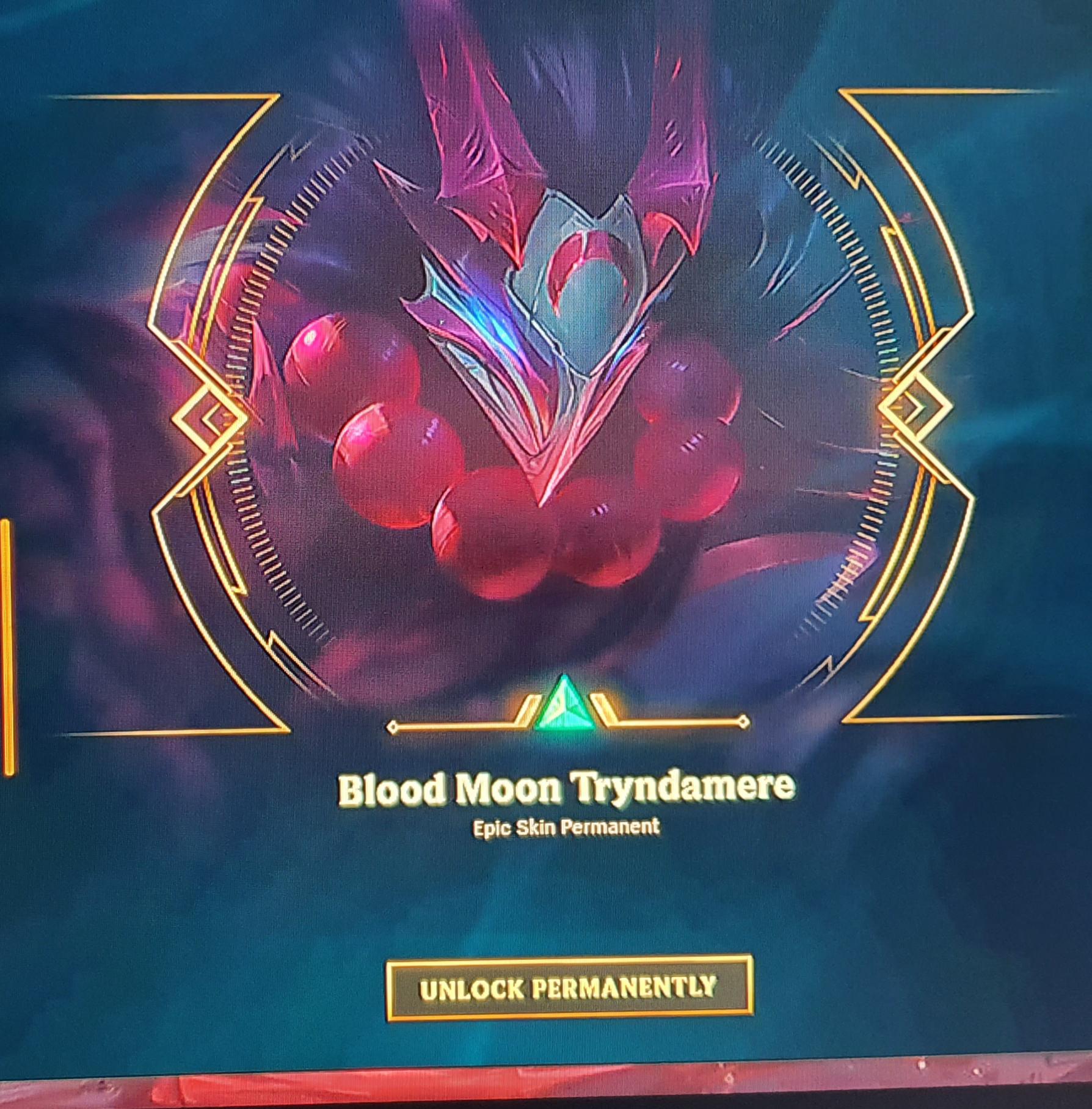 First Reroll btw 😍 | Scrolller