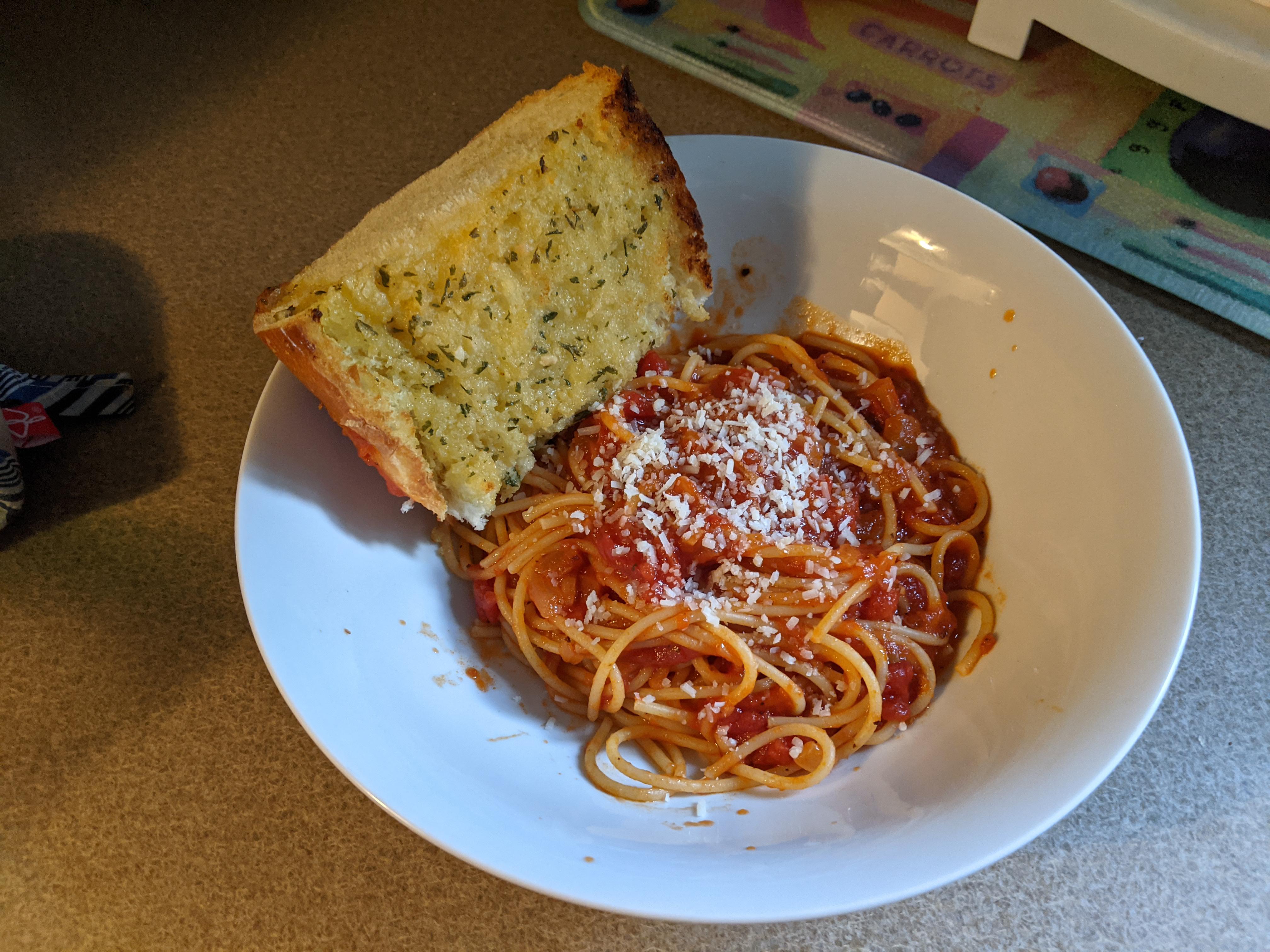 First time making pasta sauce - it turned out amazing | Scrolller