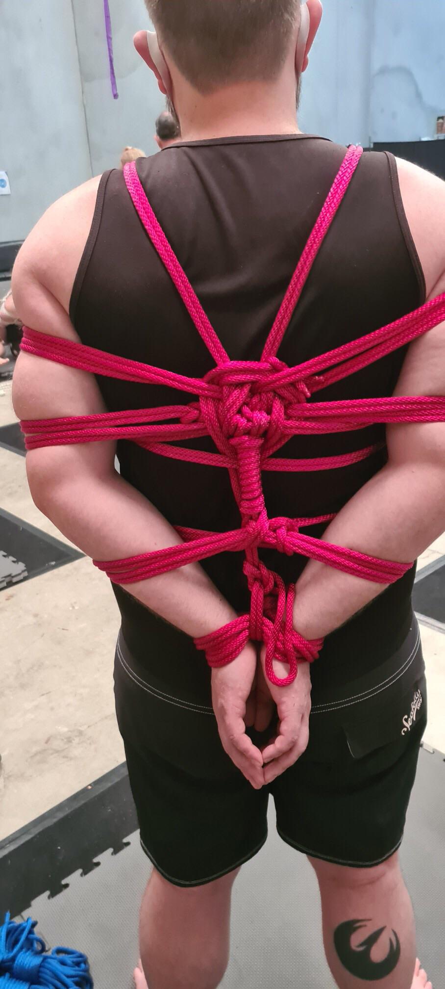 First time rope play | Scrolller