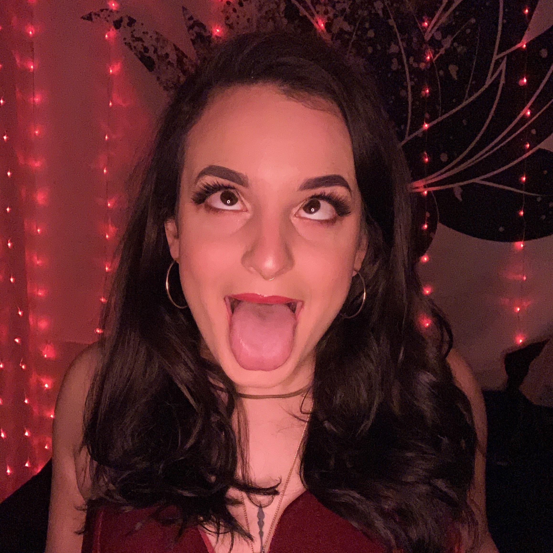 first time trying the ahegao face 😅 | Scrolller