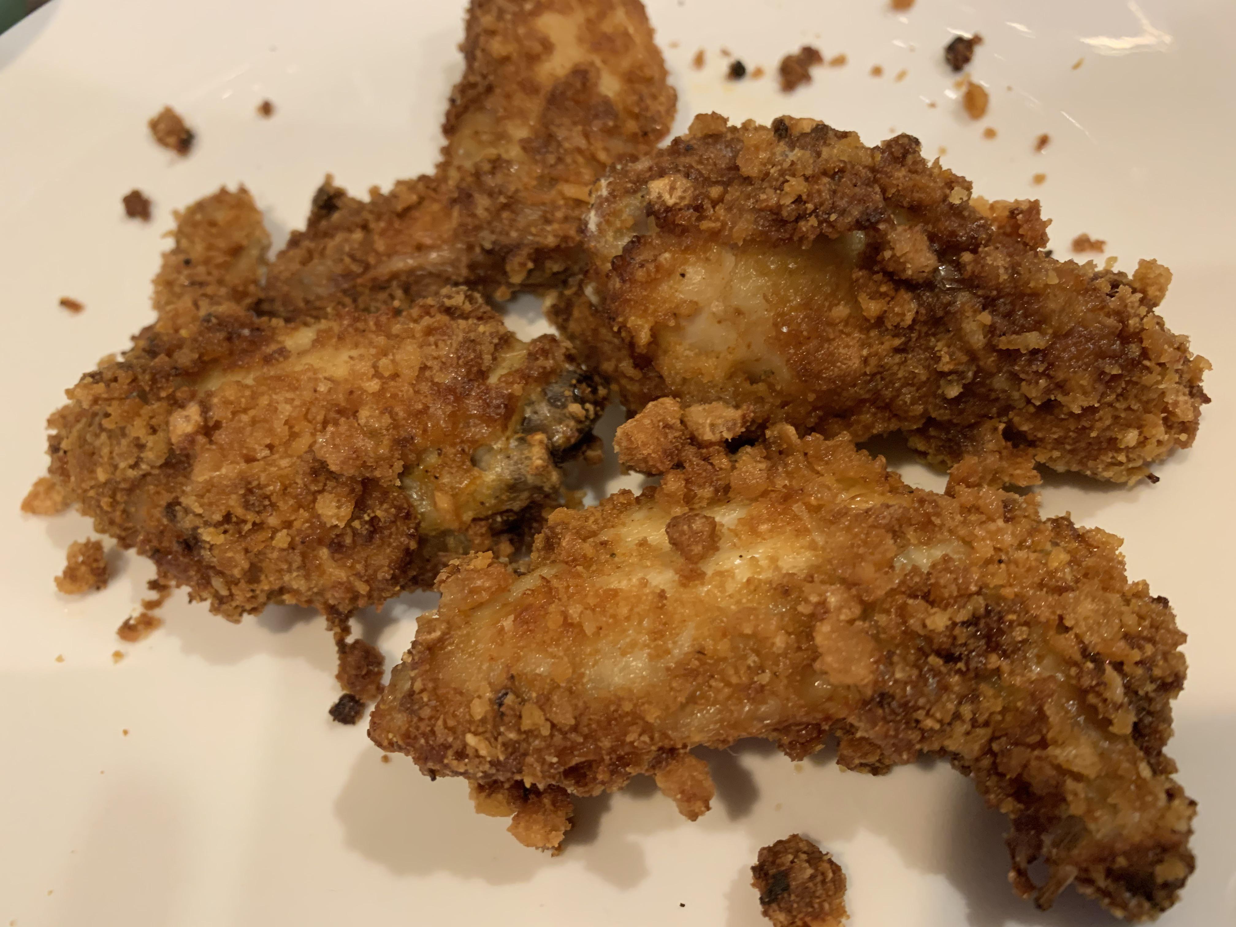 First time using an air fryer! Crispy wings with pork rind crumbs :) | Scrolller