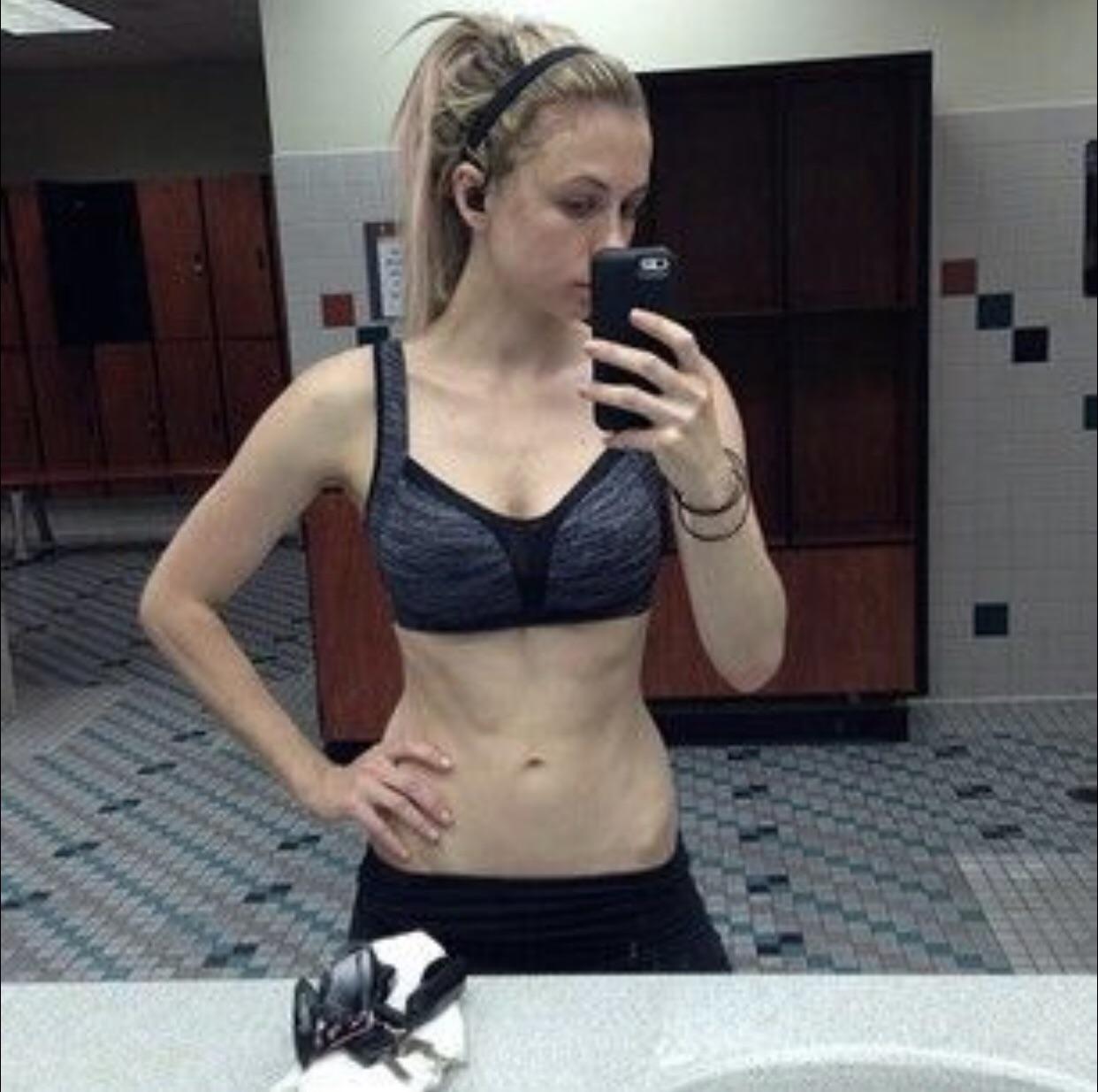 Flat stomach | Scrolller