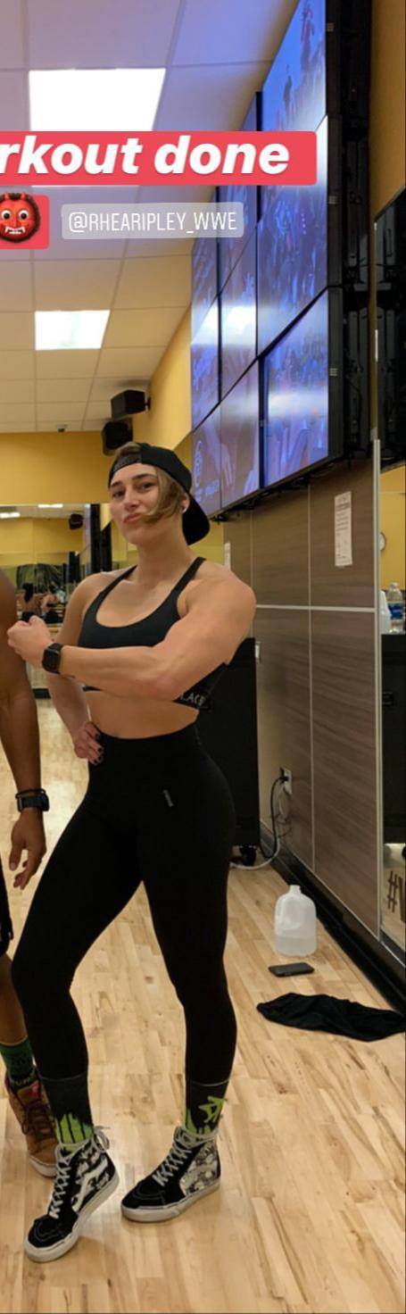 Flex those muscles | Scrolller