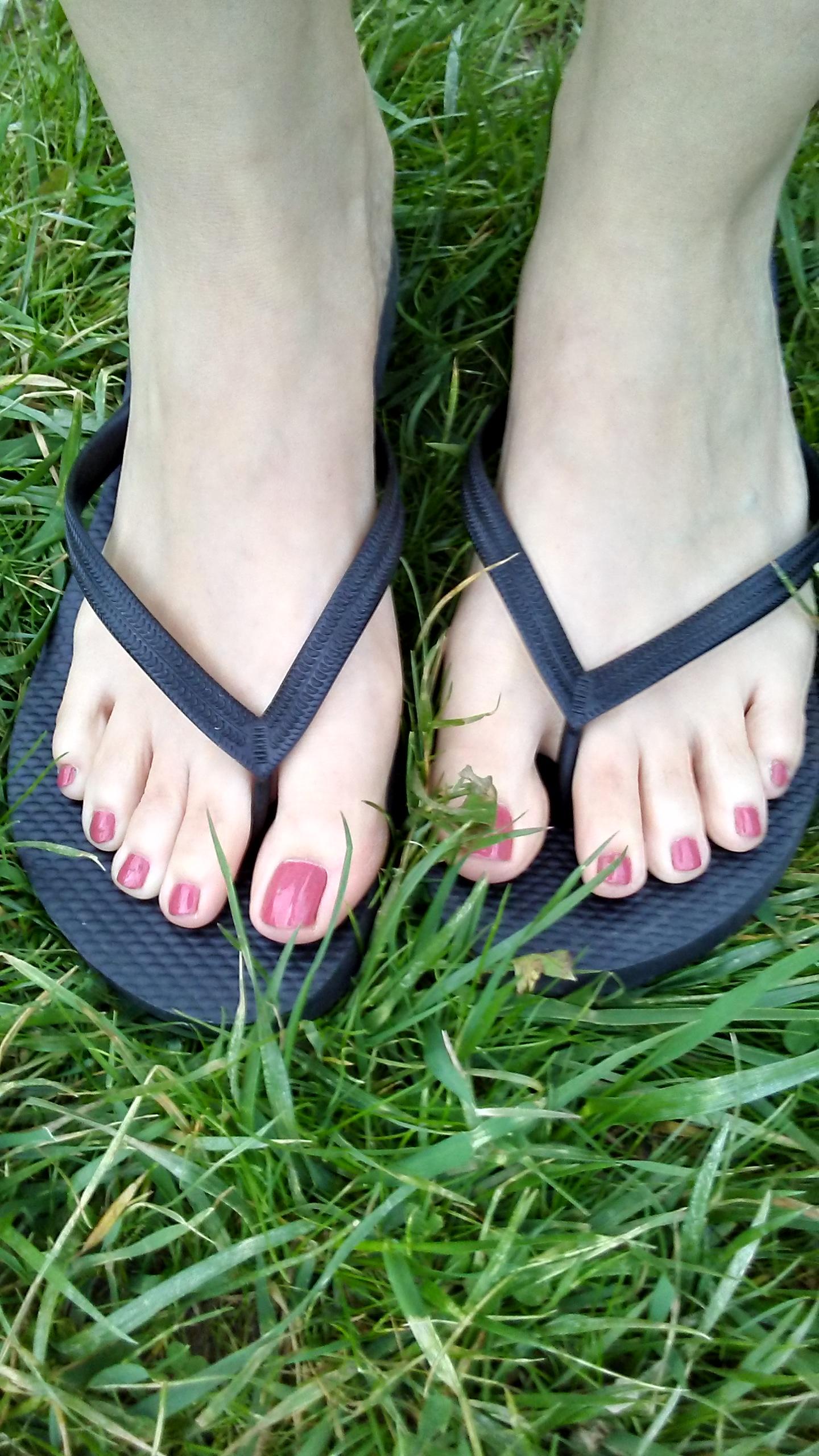 Flip flops😜 | Scrolller