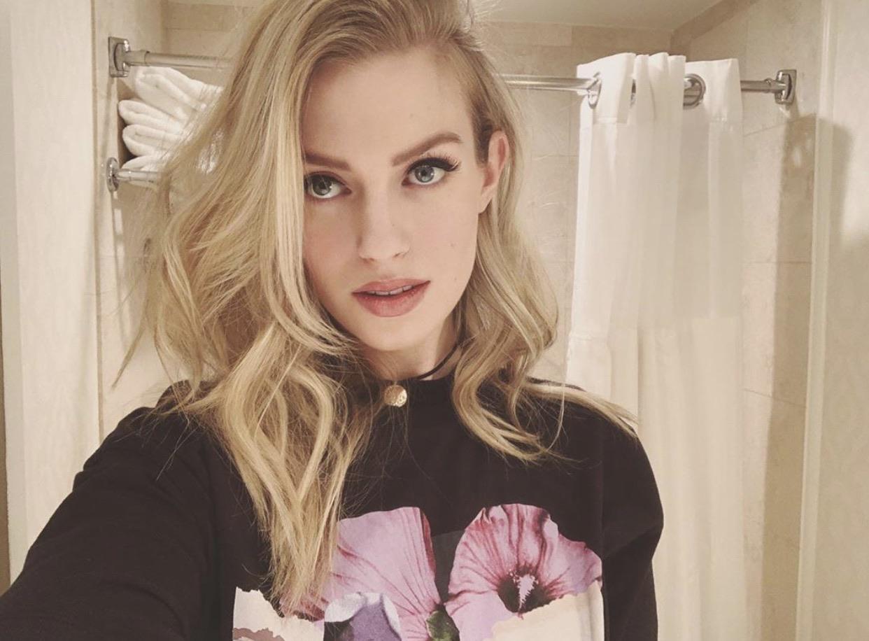 Flippin’ Out | Scrolller