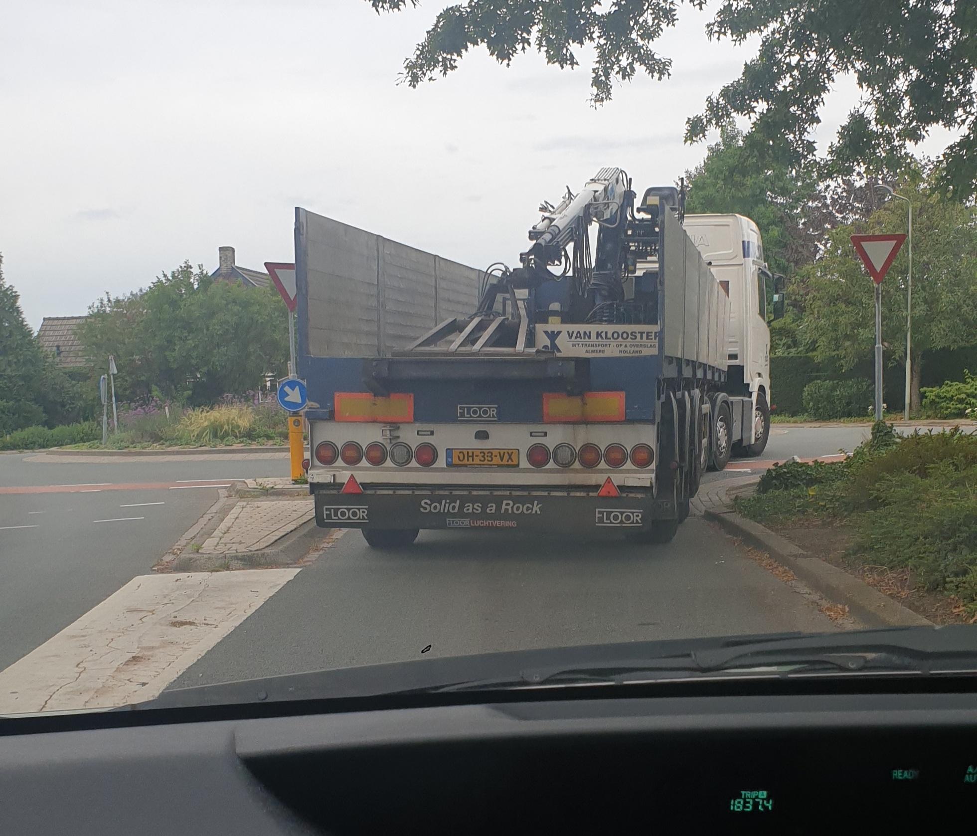 Floor. Solid as a rock 😁 | Scrolller