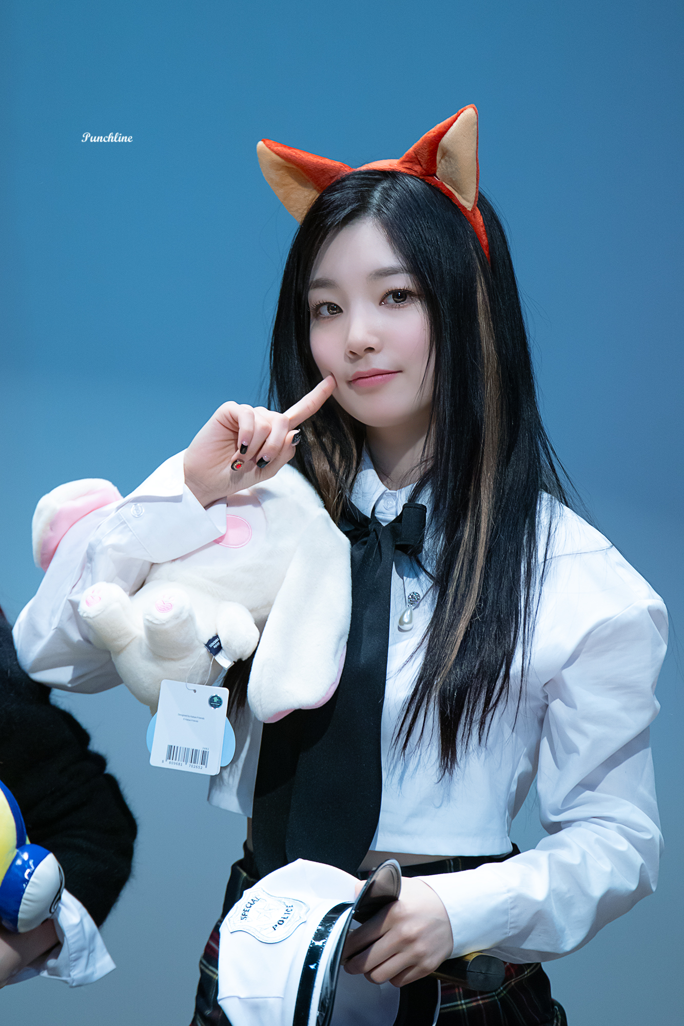 Foxy Yeonhee | Scrolller