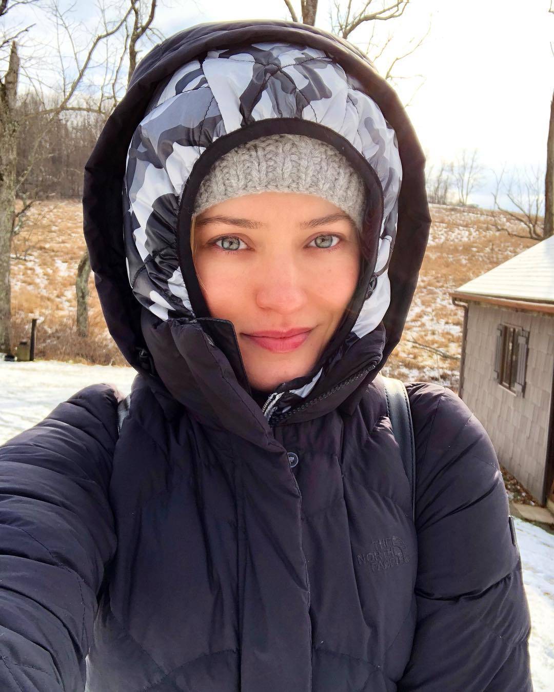 Freezing | Scrolller