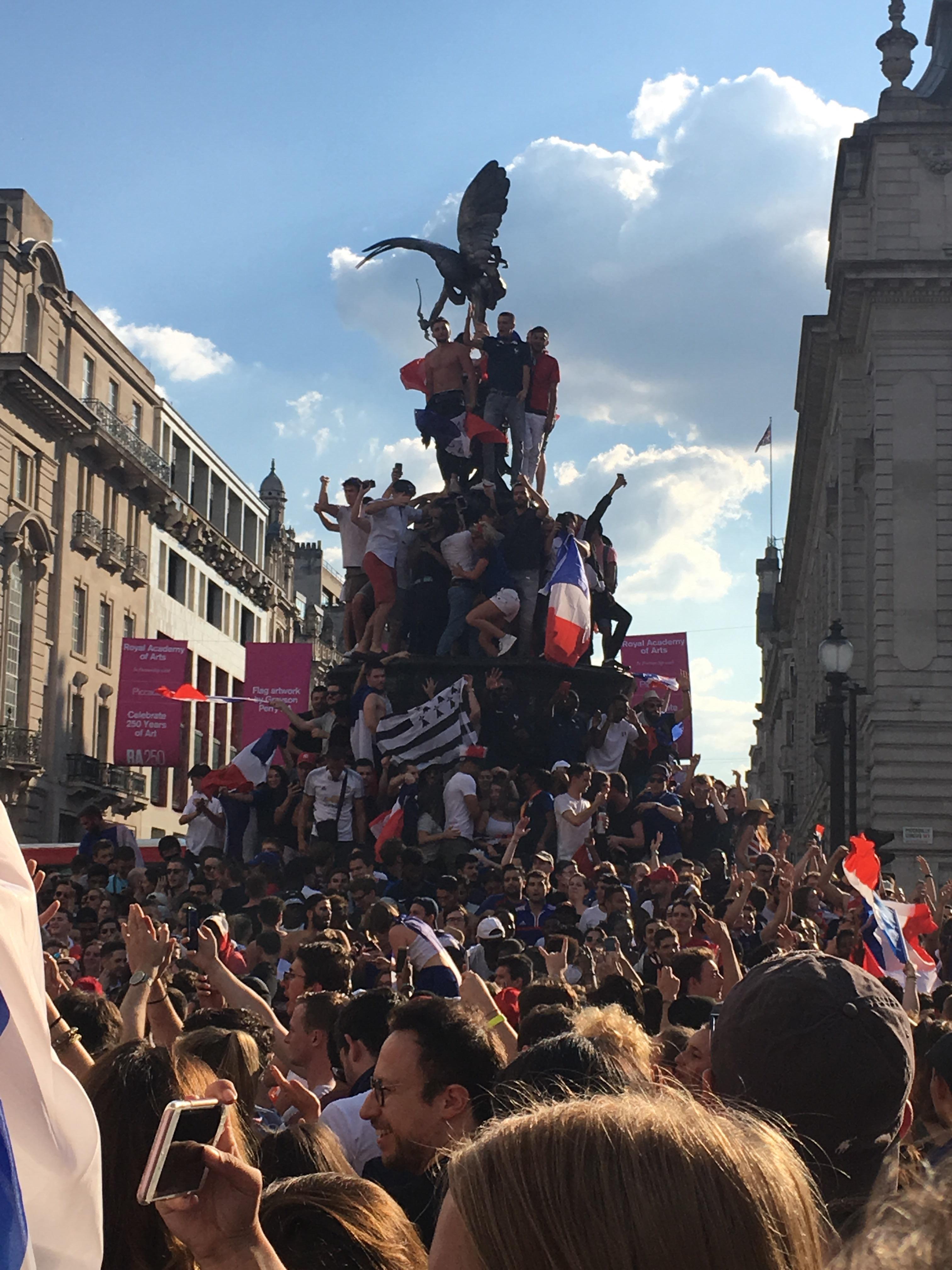 French celebrating in Picadilly Circus | Scrolller