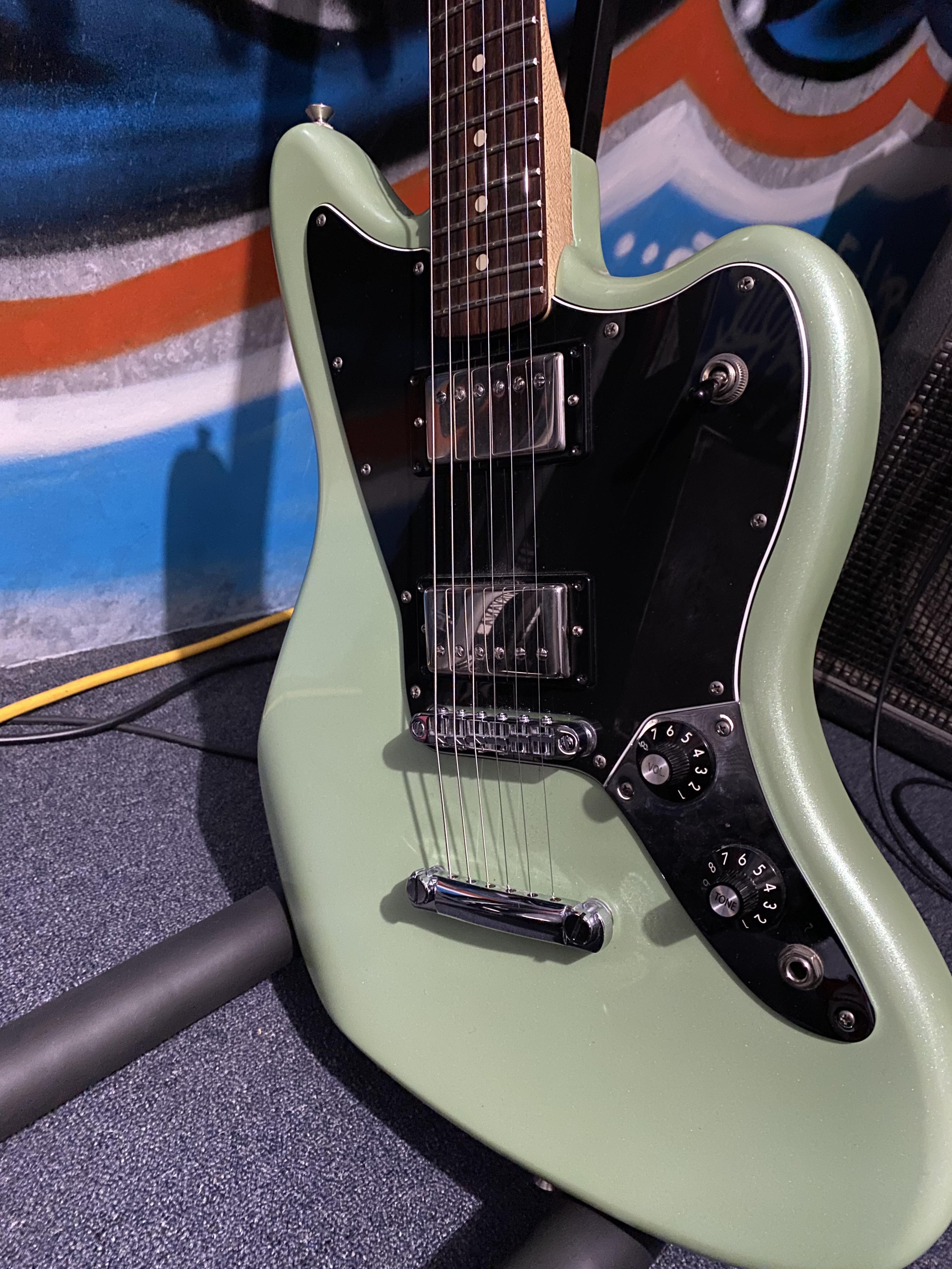 Fresh strings. | Scrolller