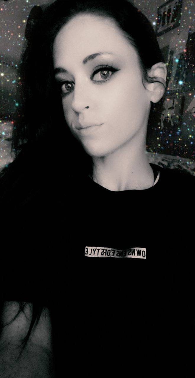 Friday Eve [34] | Scrolller