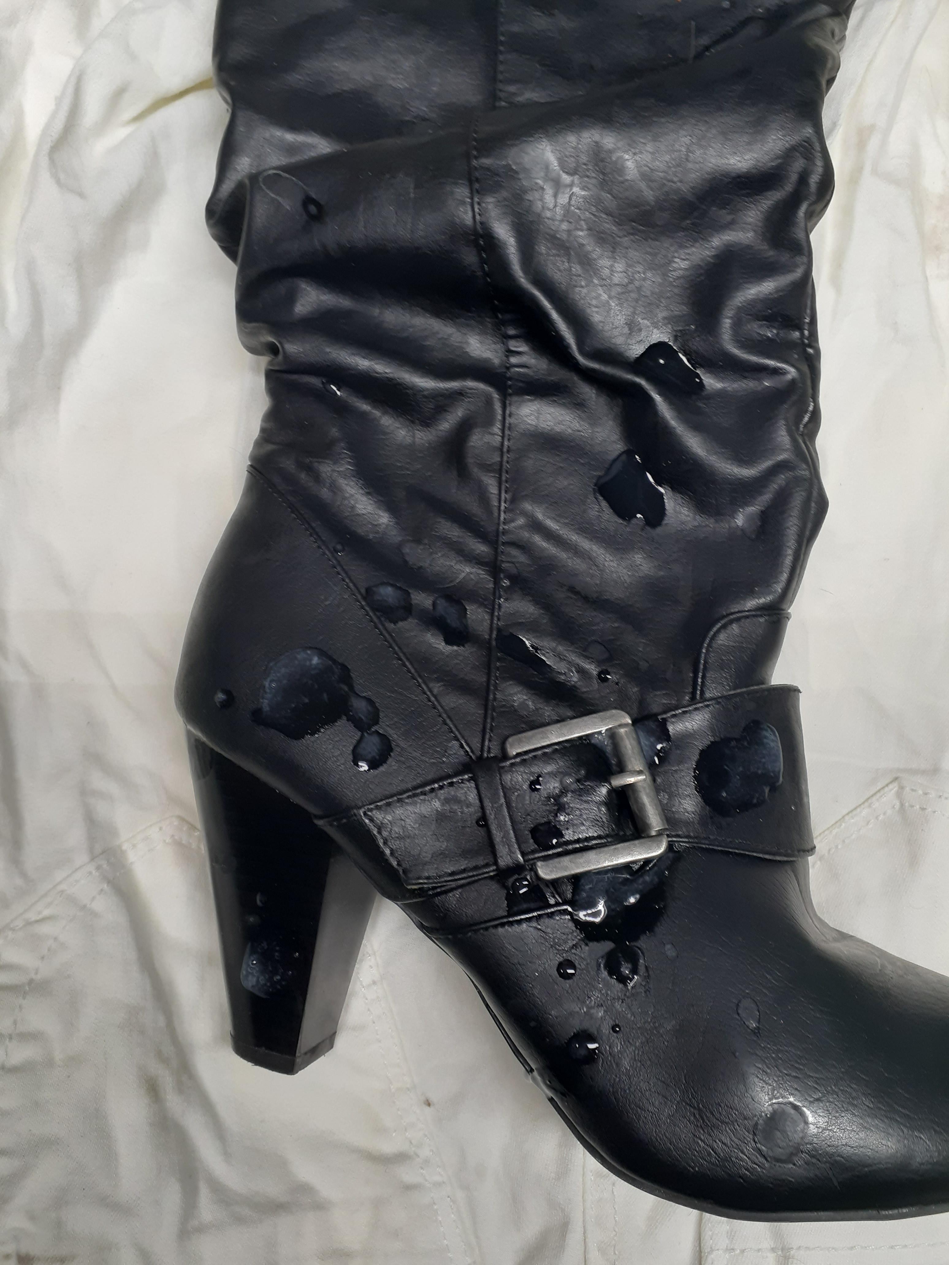 Friends other boot | Scrolller