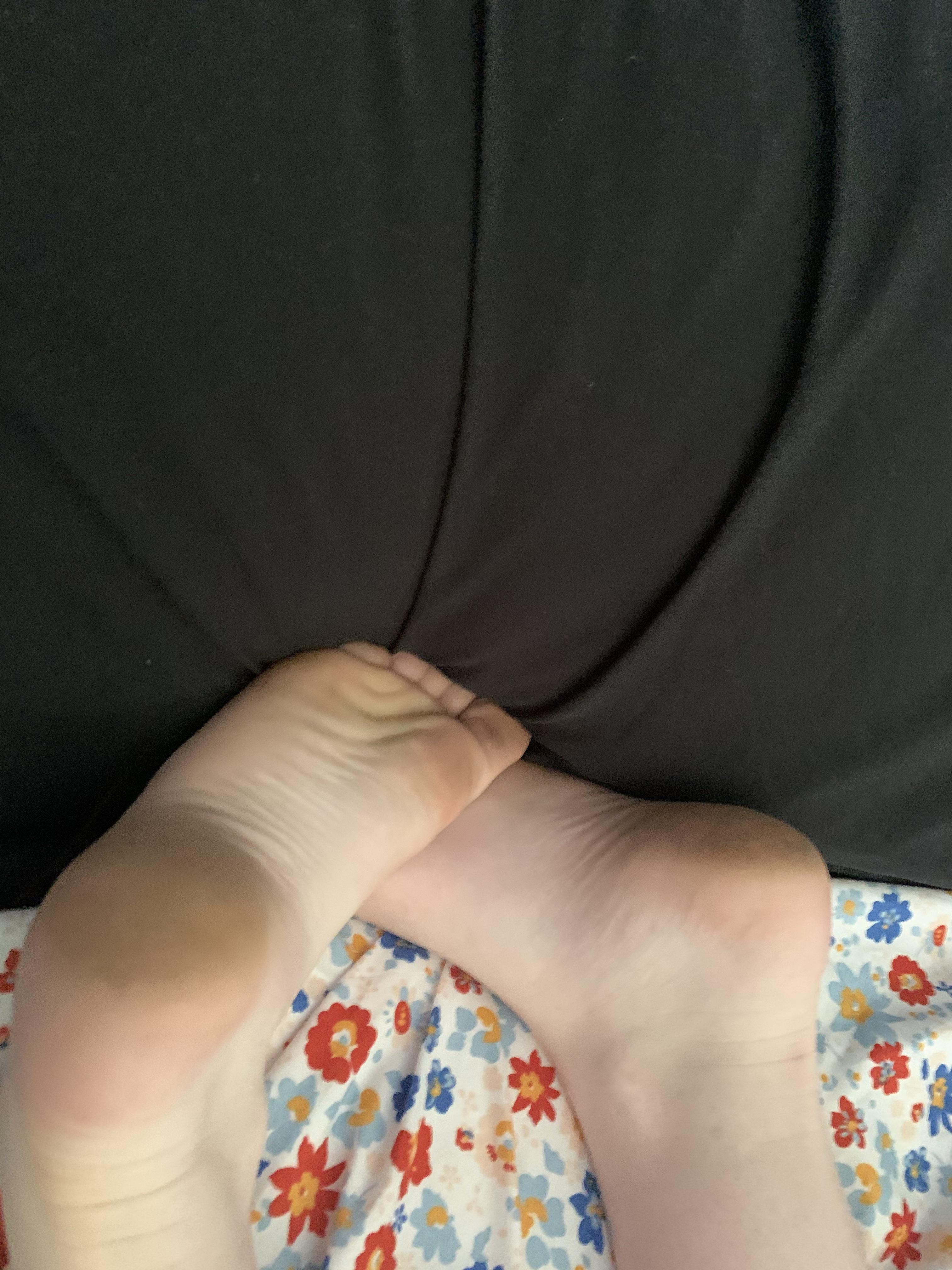 friends sleeping soles | Scrolller