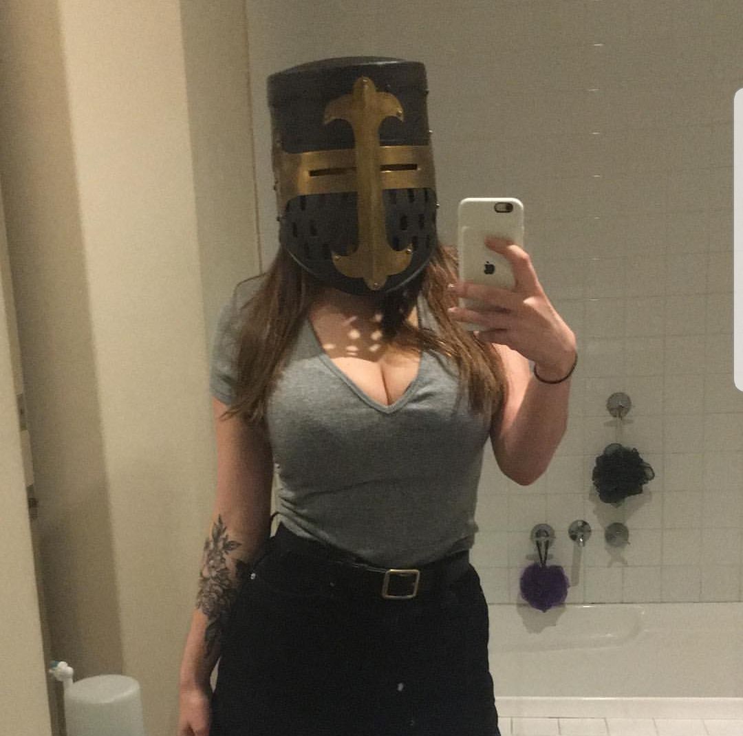 From her Twitter | Scrolller