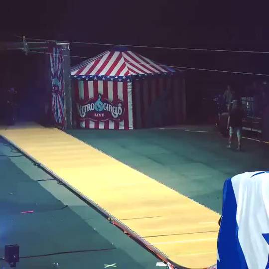 Front bike flip | Scrolller