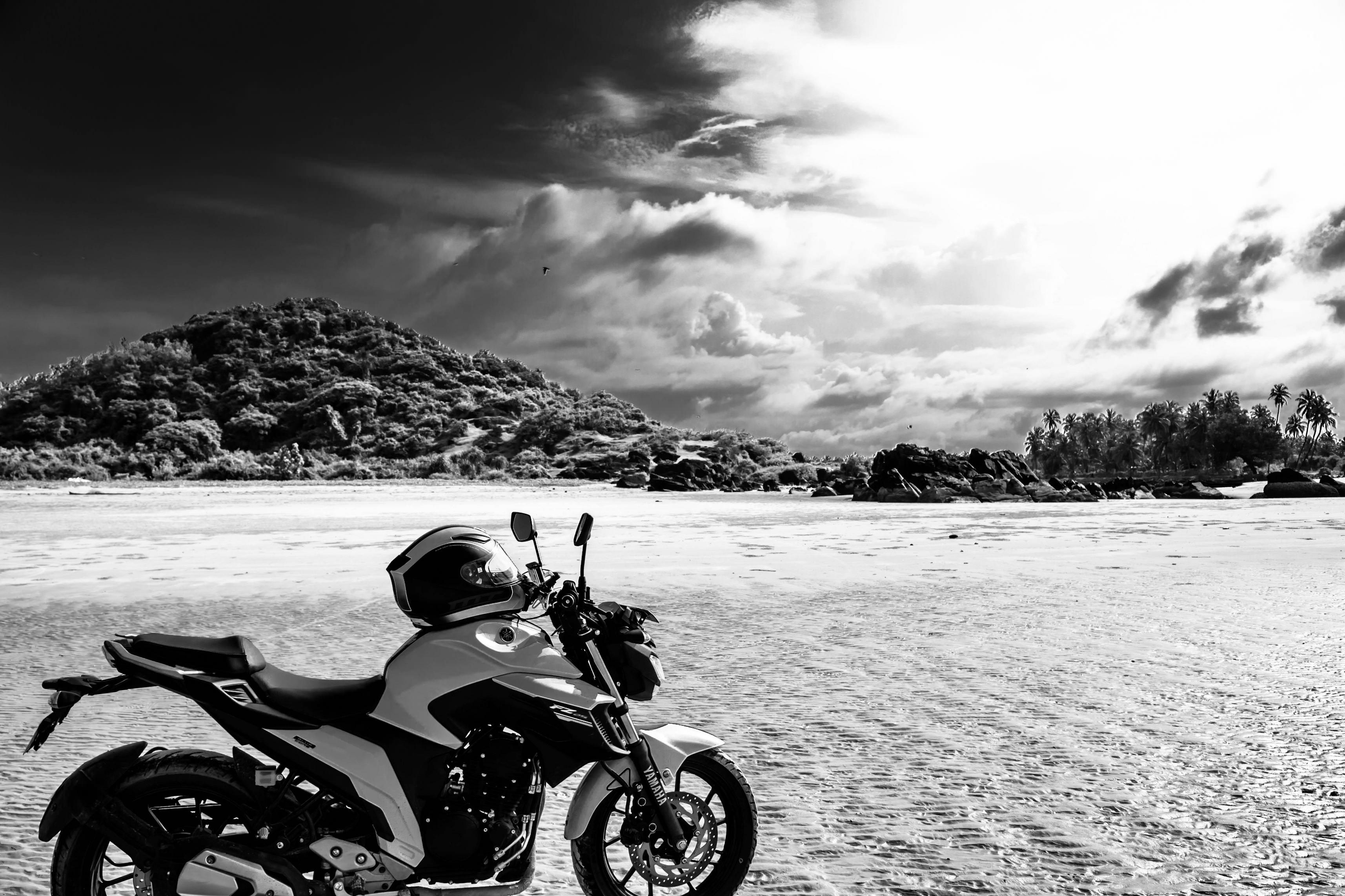 FZ25 '17 | Scrolller