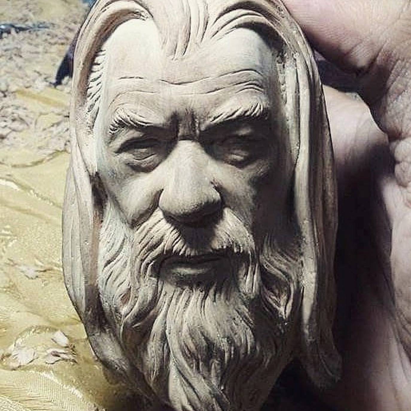 Wooden carving Gandalf pipe ... | Scrolller