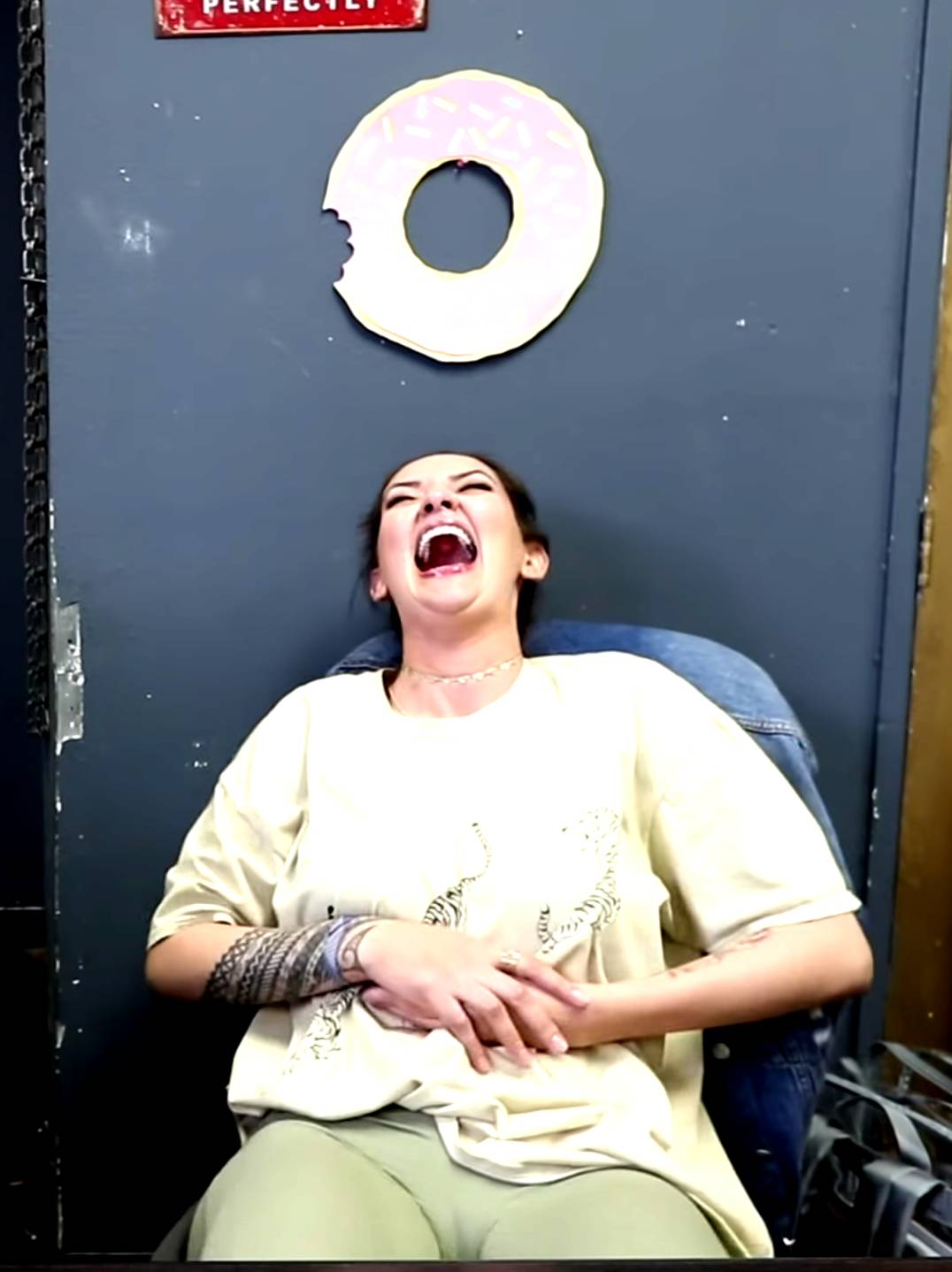 Geo's camel toe | Scrolller