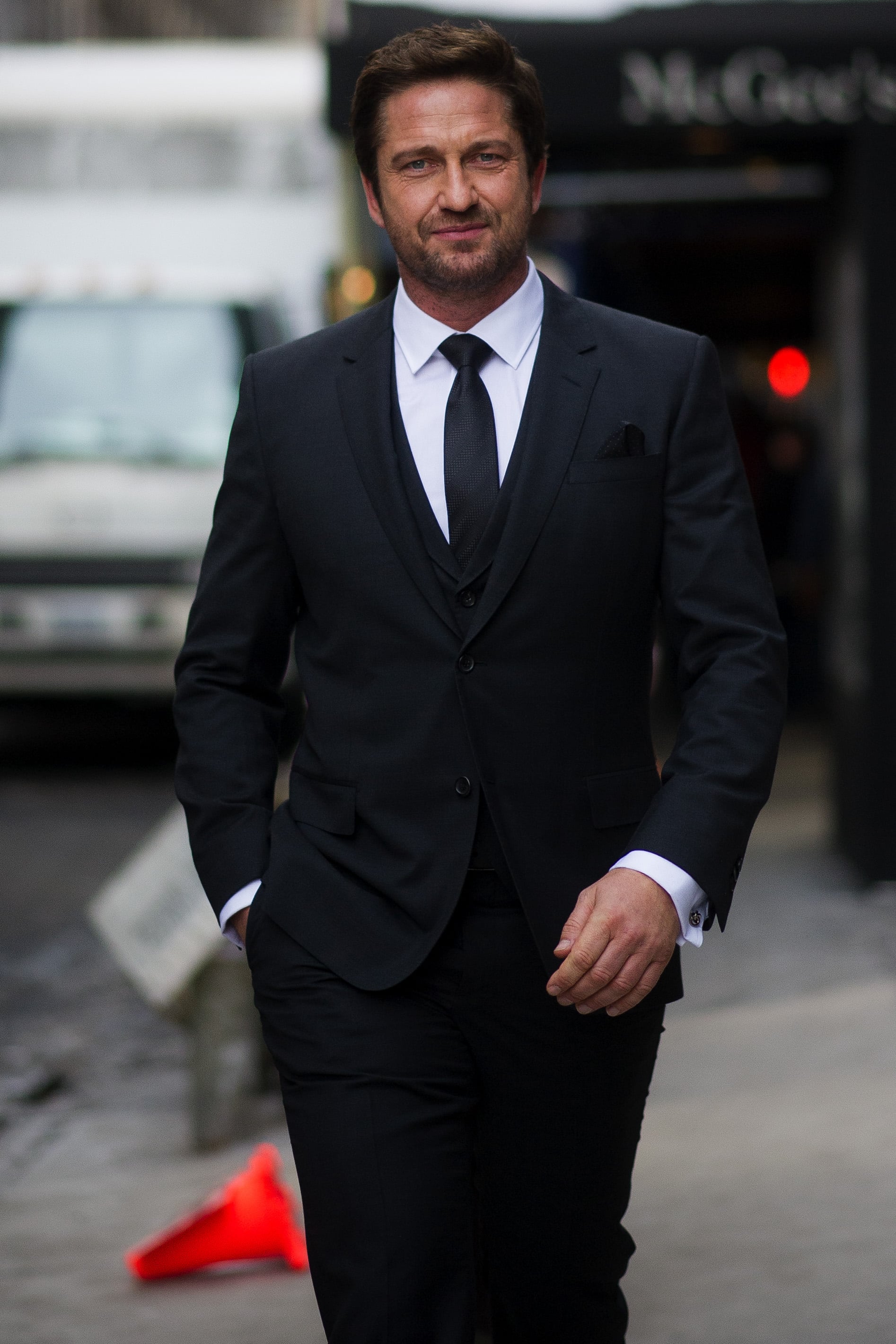 Gerard Butler | Scrolller