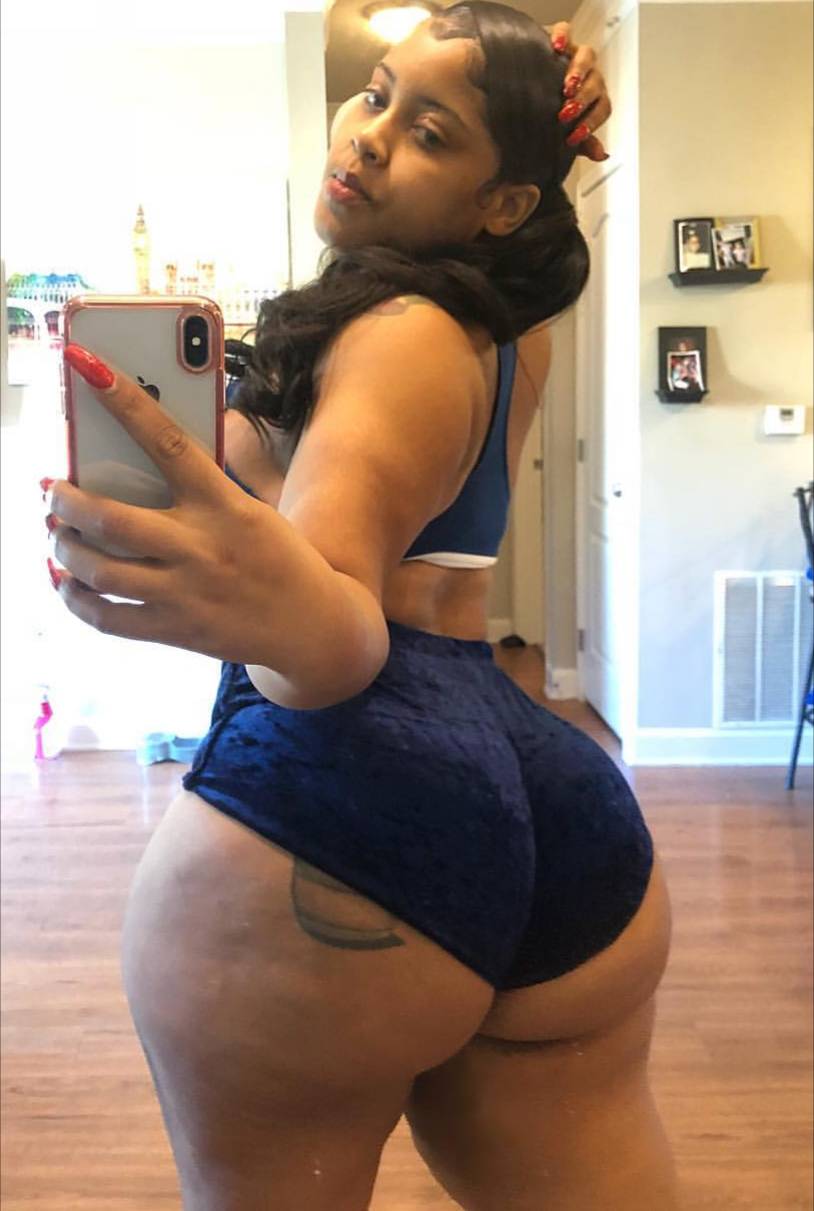 Ghetto Barbie | Scrolller