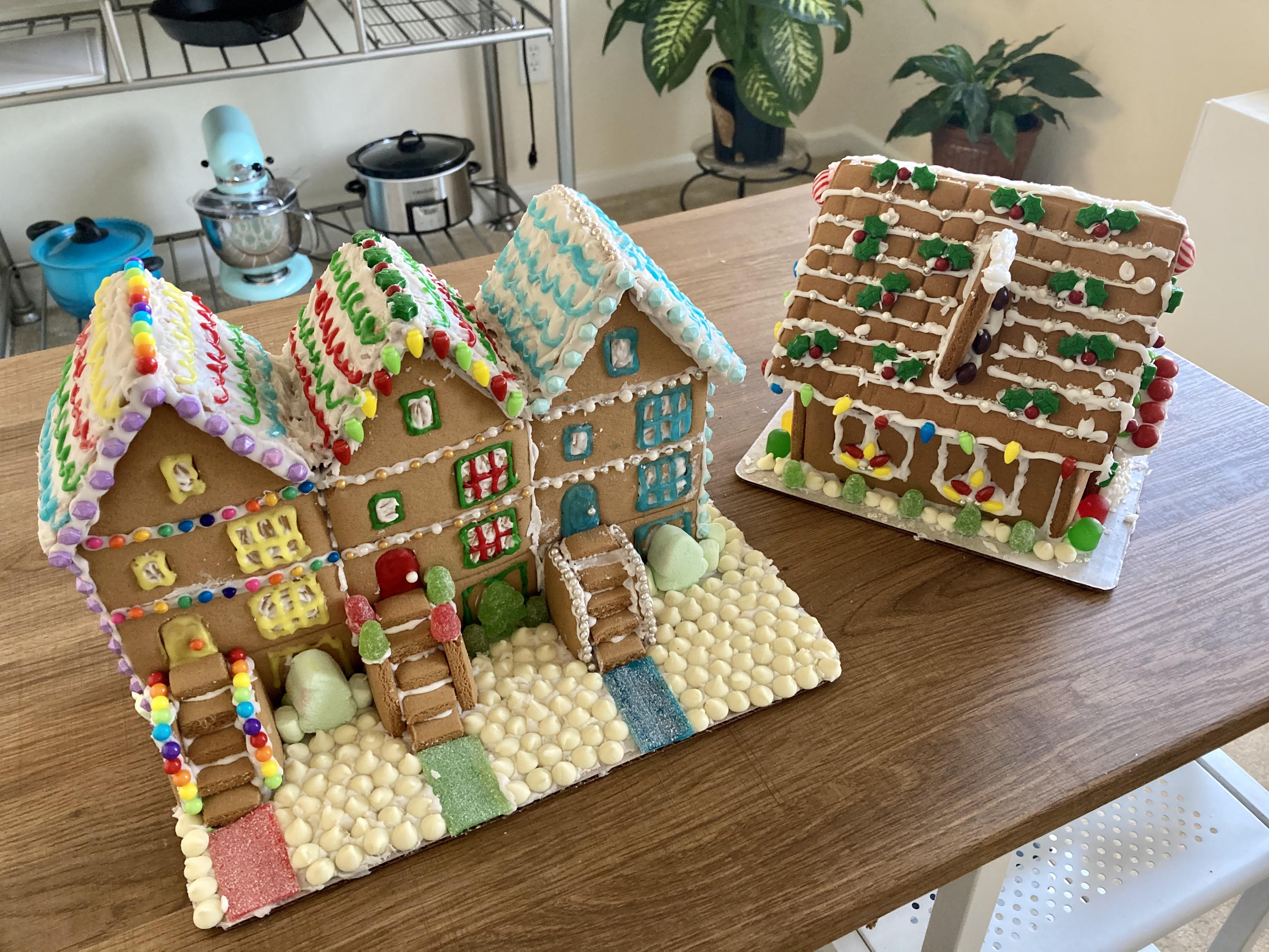 Gingerbread Townhouses | Scrolller