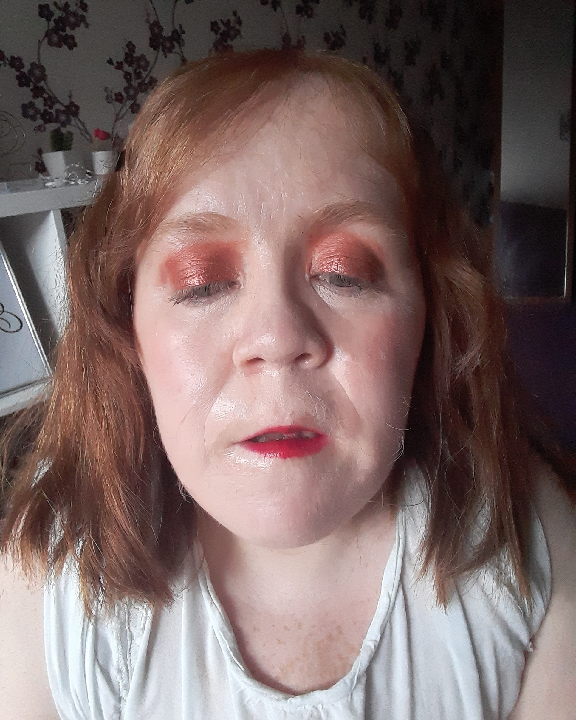 Glam Makeup Look | Scrolller