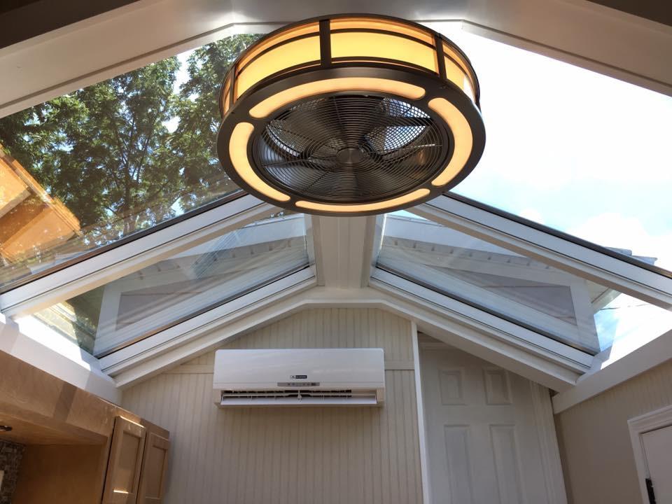 Glass Roof Tiny House | Scrolller