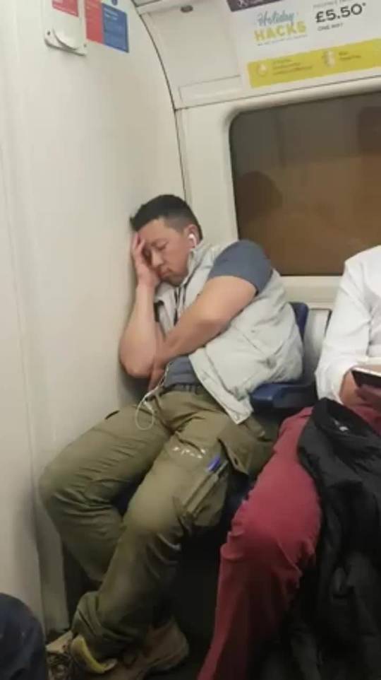 Glitch in the matrix spotted | Scrolller