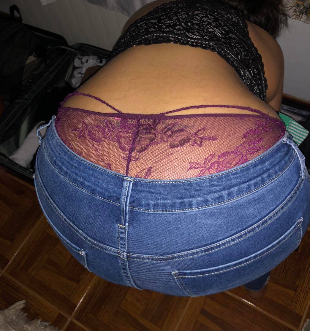 [f] curvy and thick....(oc) | Scrolller