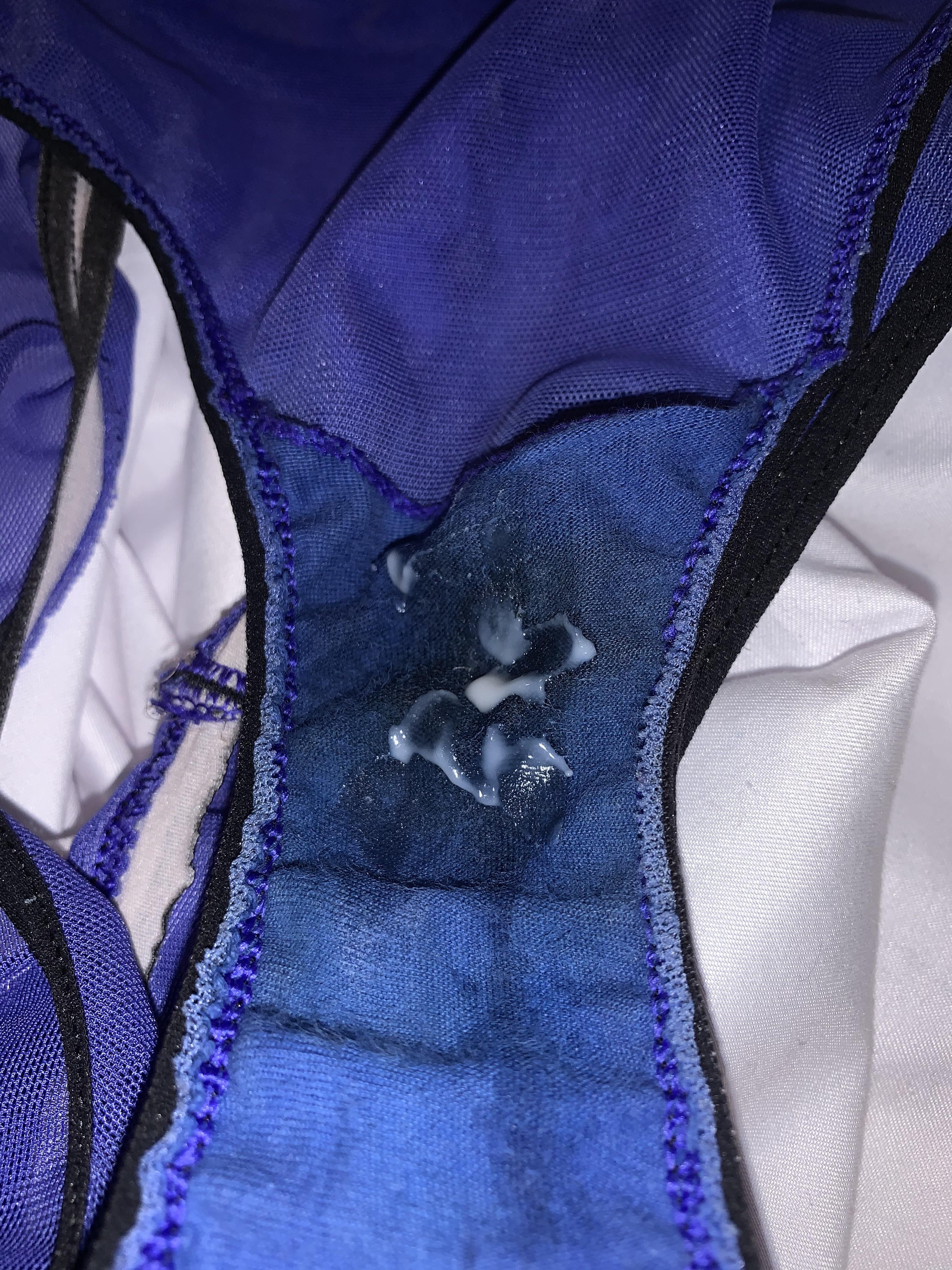 God dammit 👀🙈 | Scrolller