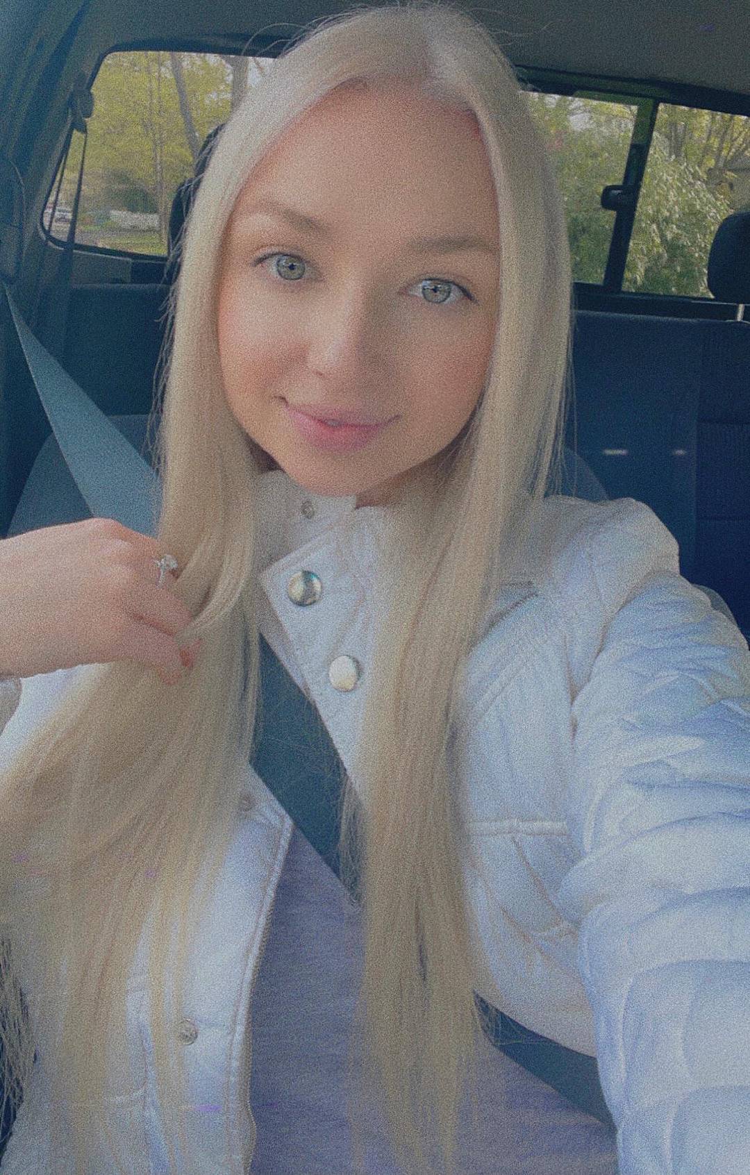 Going blonde is the best therapy 💆‍♀️ | Scrolller