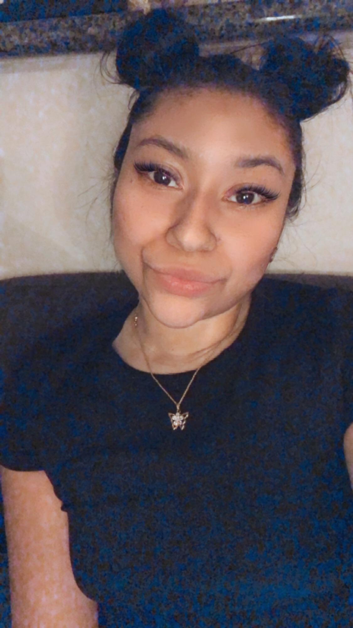 Going live now on my onlyfans 😇 | Scrolller