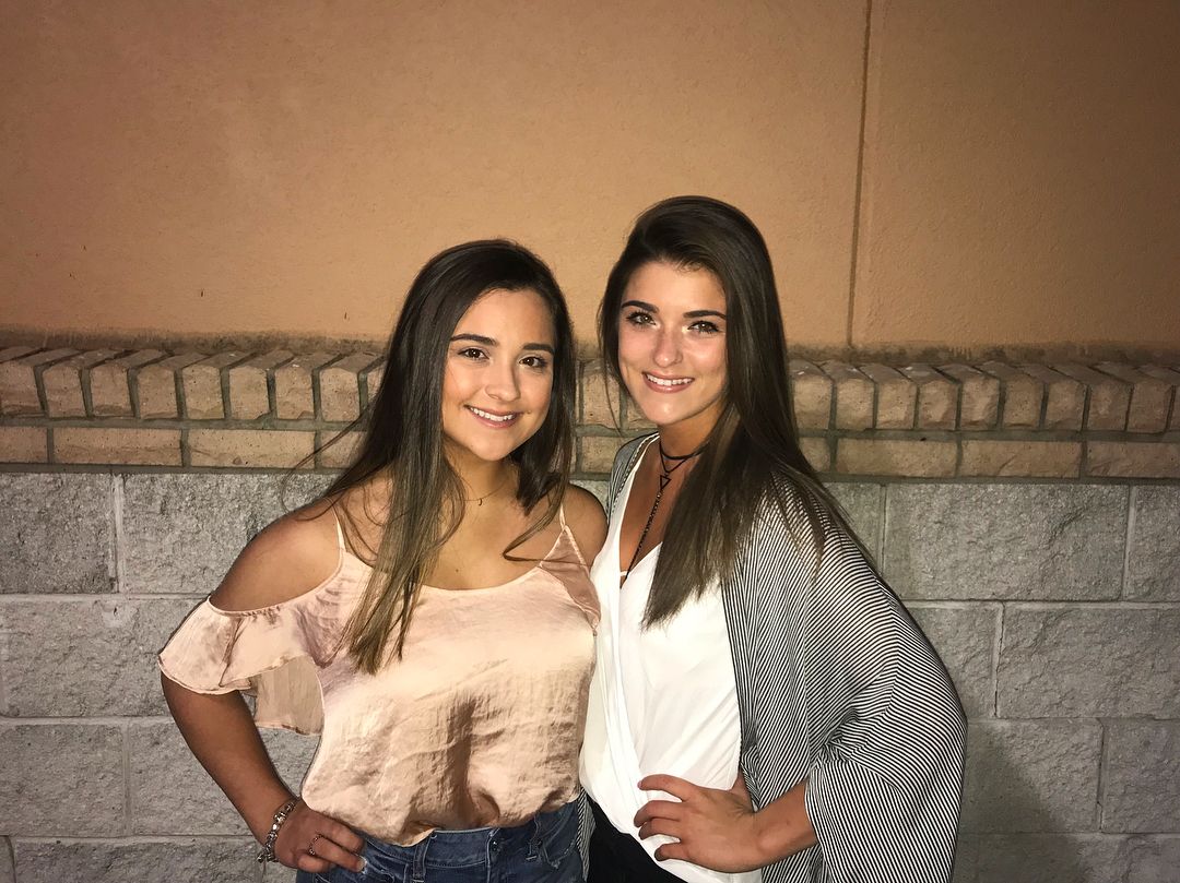 Stunning Sisters | Scrolller