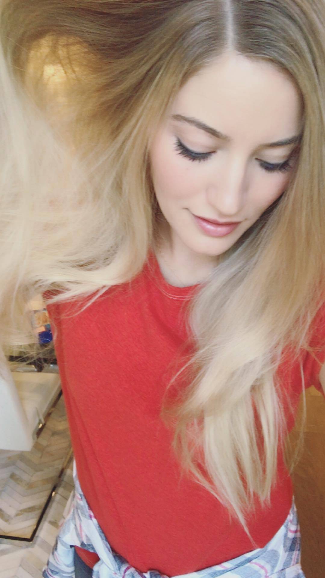 Golden Blonde | Scrolller