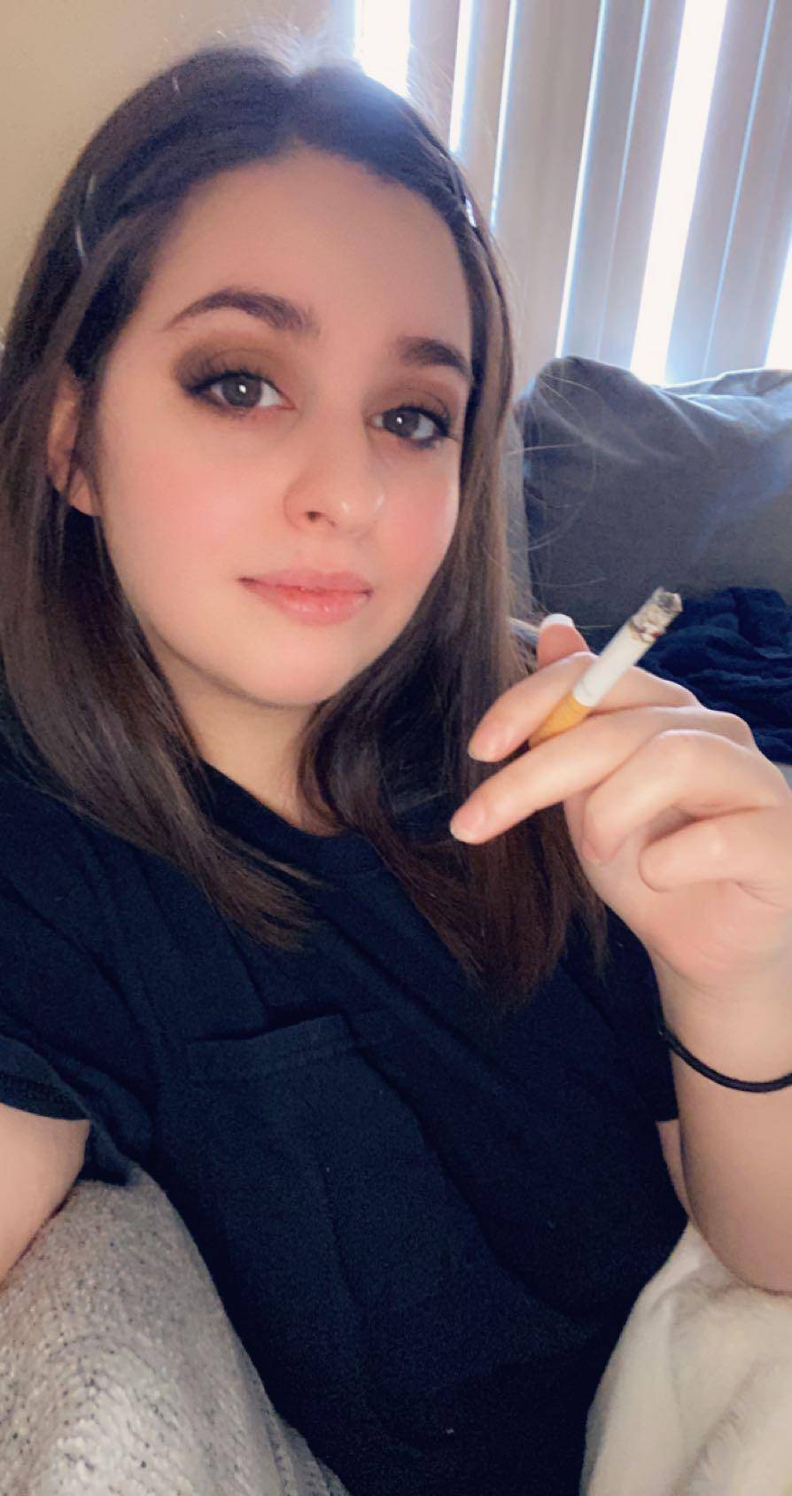 Good afternoon darlings🥰 another photo from yesterday for your pleasure! | Scrolller