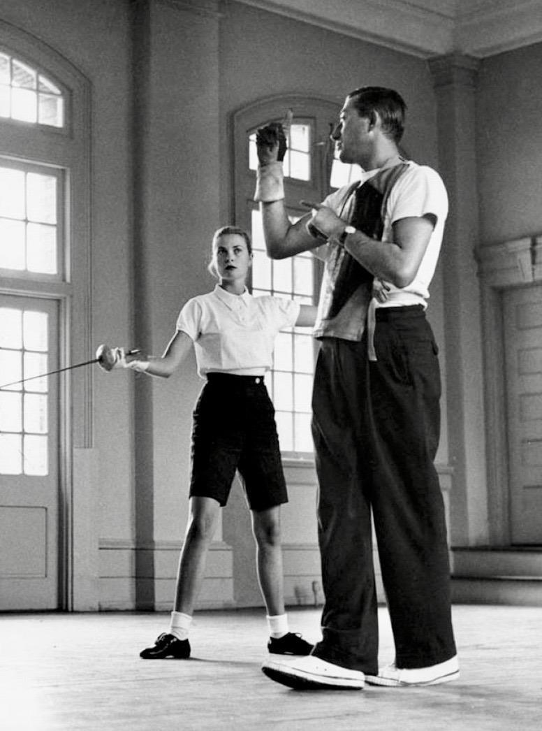 Grace Kelly, fencing instruction on the set of 'The Swan', 1956 (776x1046) | Scrolller